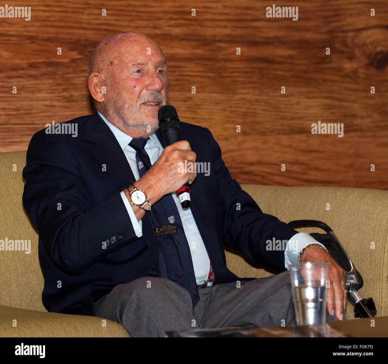 Large new audience hall hi-res stock photography and images - Alamy