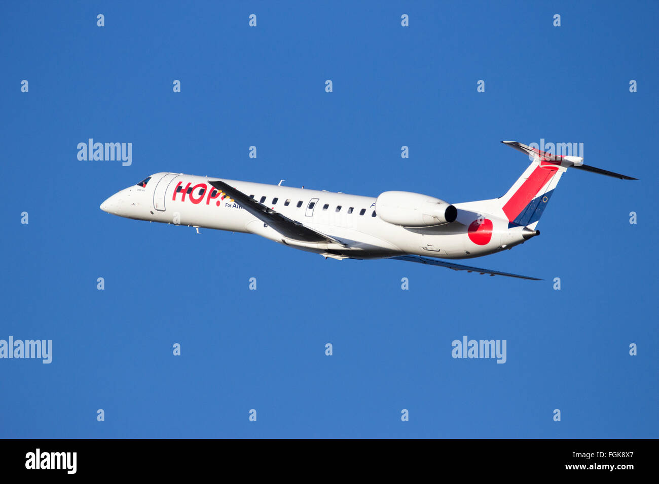 Embraer 145ep hi-res stock photography and images - Alamy