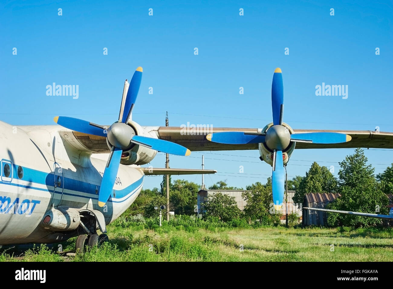 Antonov an 12 transport aircraft hi-res stock photography and images ...