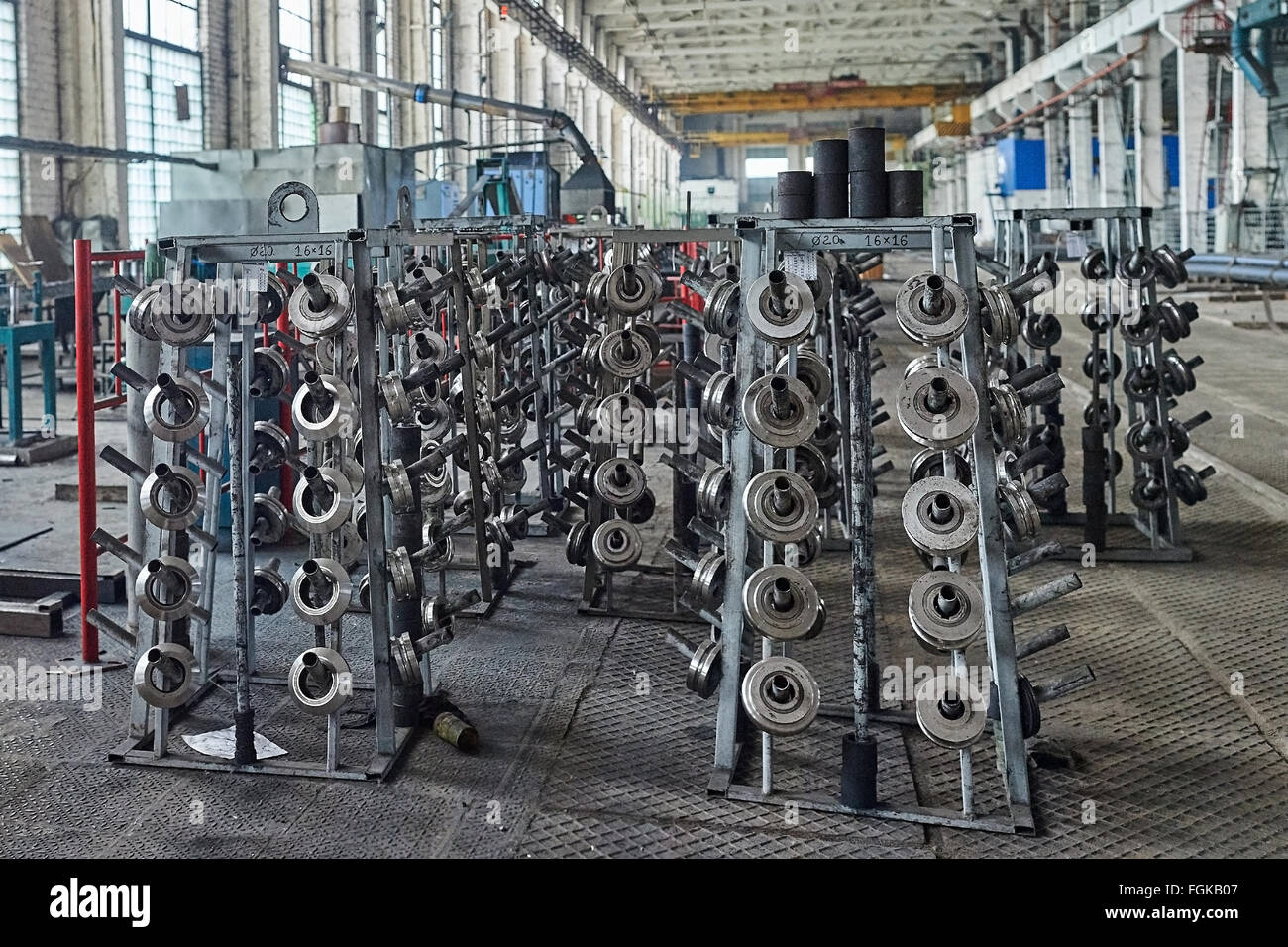 Rolling forming rolls metal works hi-res stock photography and images ...