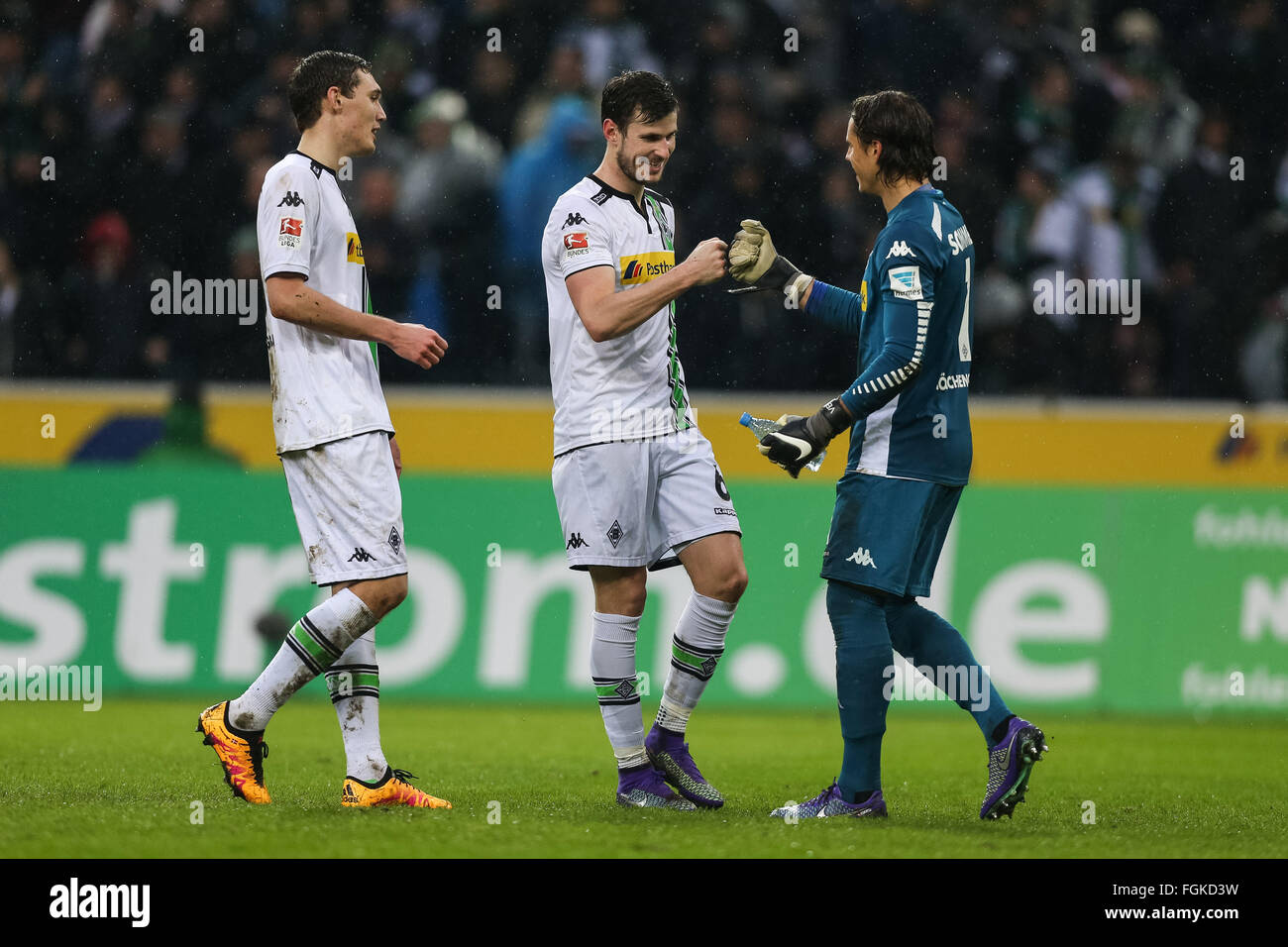 Gladbach's Andreas Christensen (L-R), Havard Nordtveit and Yann Sommer ...