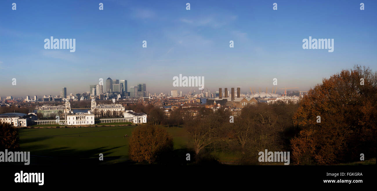 Greenwich view Canary Wharf London hilltop vista sky Stock Photo - Alamy