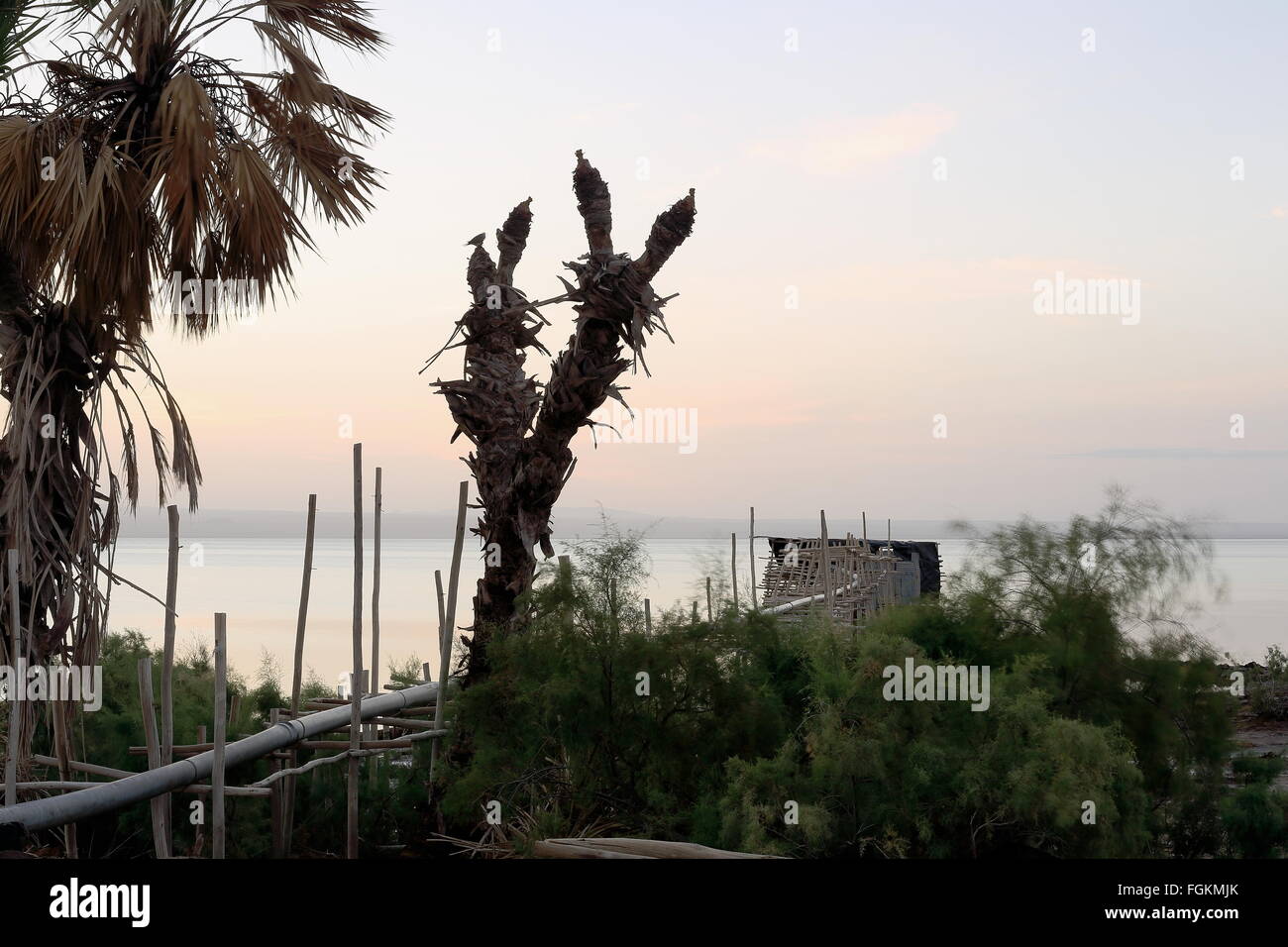 Pipeline for jetting brine into plastic pools to evaporate-twilight at ...