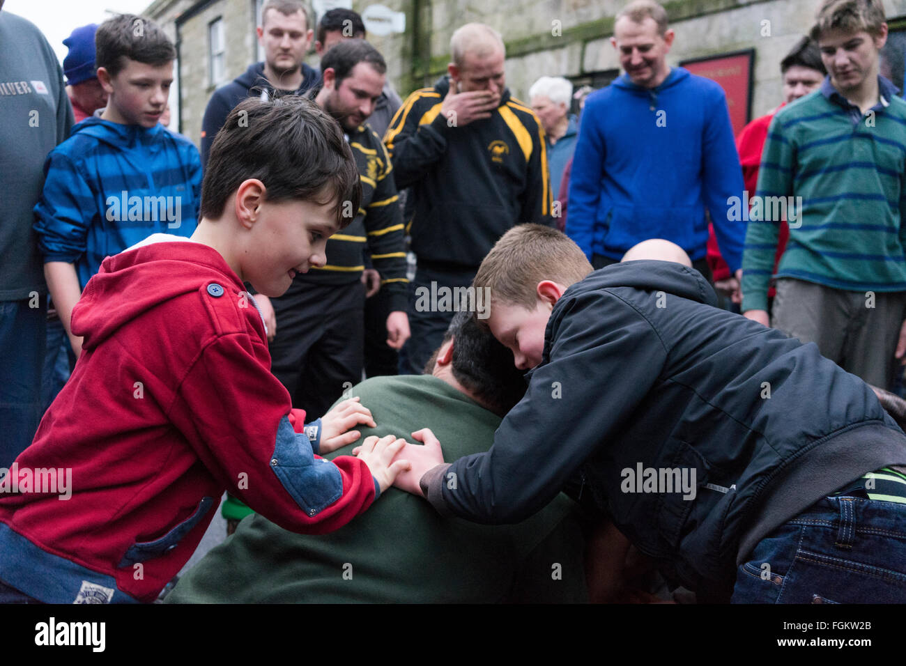 Hurling the silver ball hi-res stock photography and images - Alamy