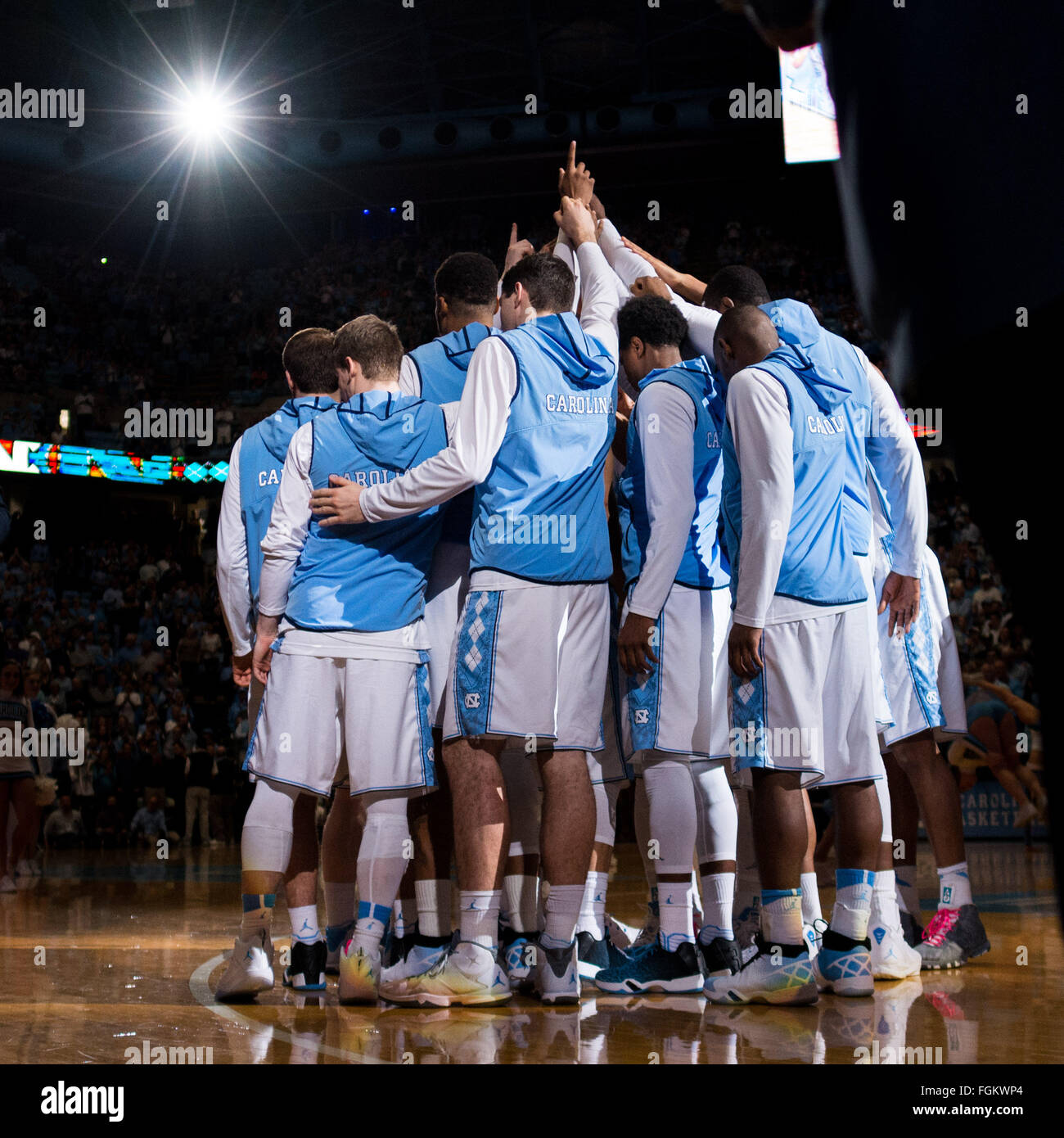 University of miami hurricanes team huddle hi-res stock photography and ...
