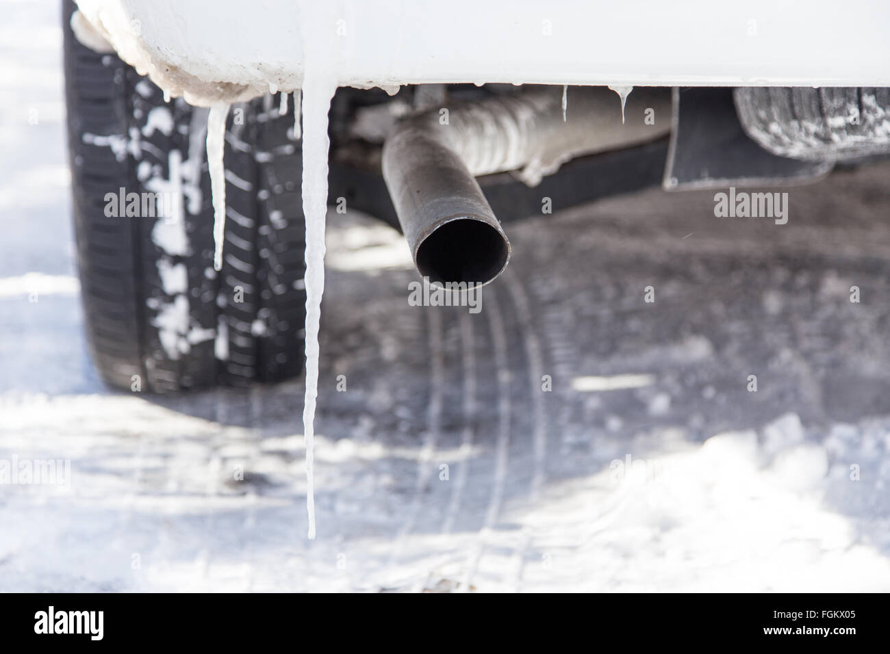 ice forming on the back underside of a car in an icy driveway Stock ...