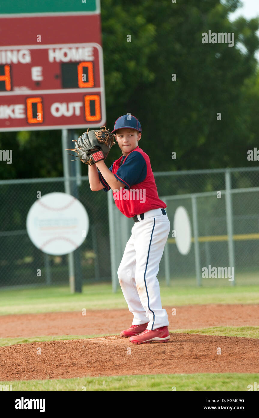 Little league baseball hi-res stock photography and images - Alamy