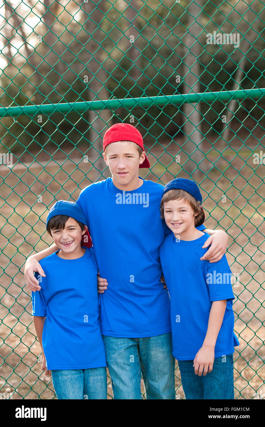 Three friends group hi-res stock photography and images - Alamy
