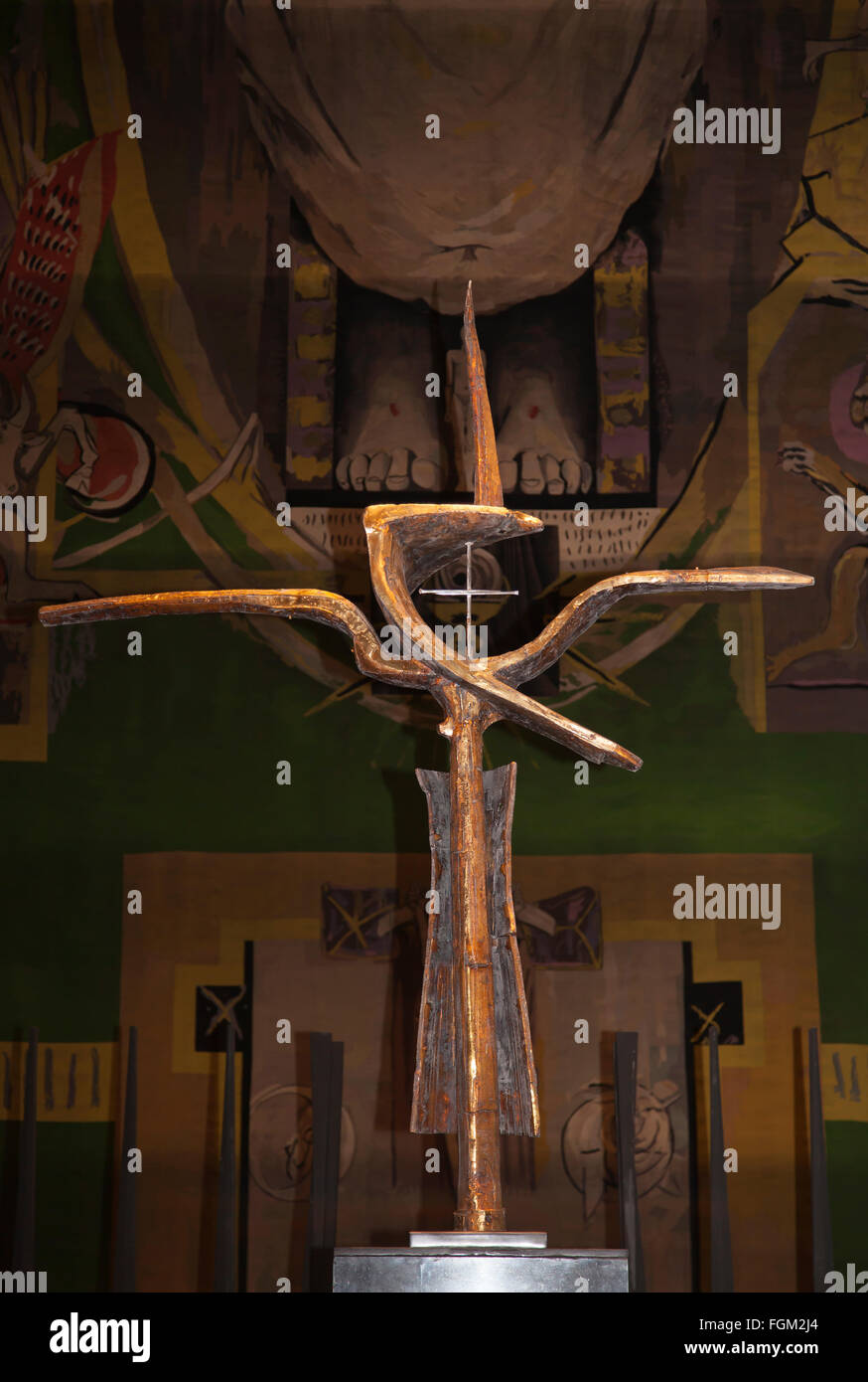 Coventry cathedral cross nails hi-res stock photography and images - Alamy