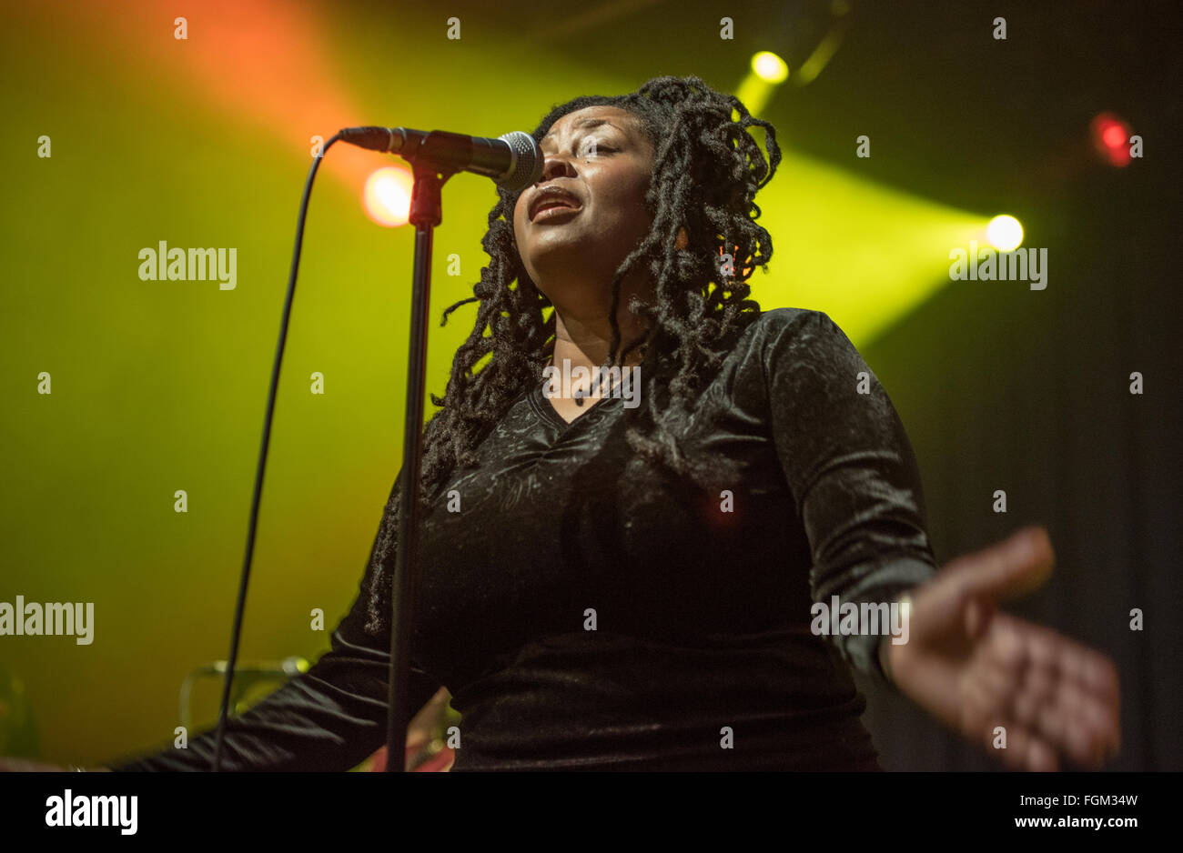 Caron wheeler hi-res stock photography and images - Alamy