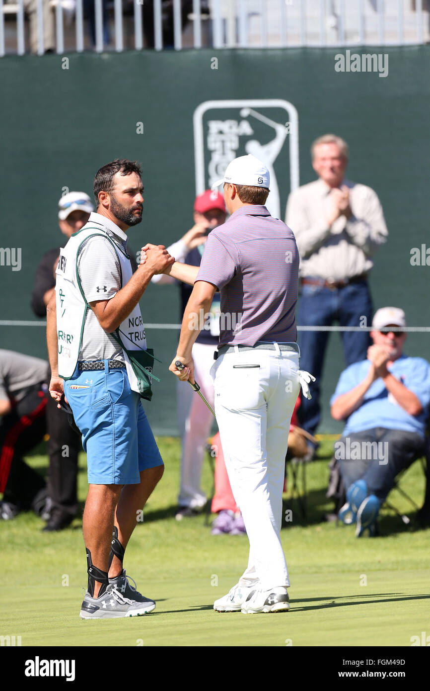 February 19, 2016 Jordan Spieth shakes hands with his caddie after the ...