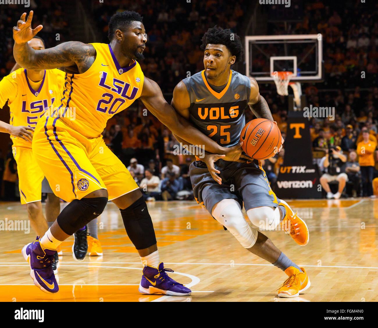 Knoxville, Tennessee, USA. 20th February, 2016. Shembari Phillips #25 ...