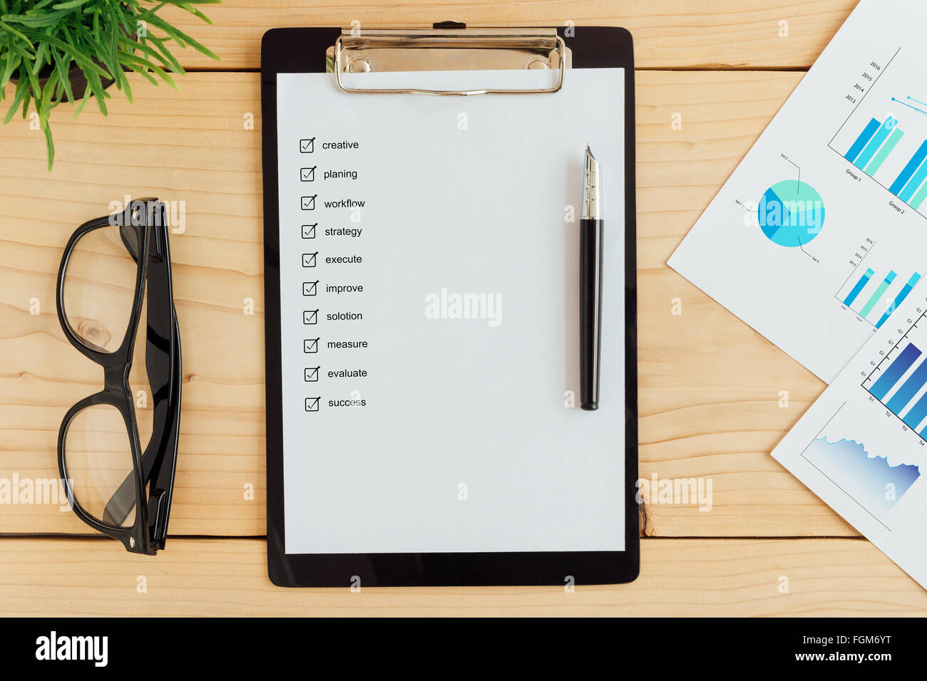Check mark box hi-res stock photography and images - Alamy