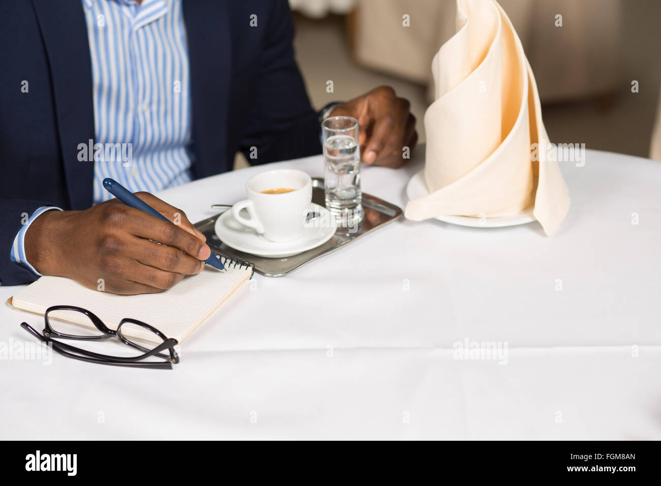 Restaurant employee sitting table hi-res stock photography and images ...