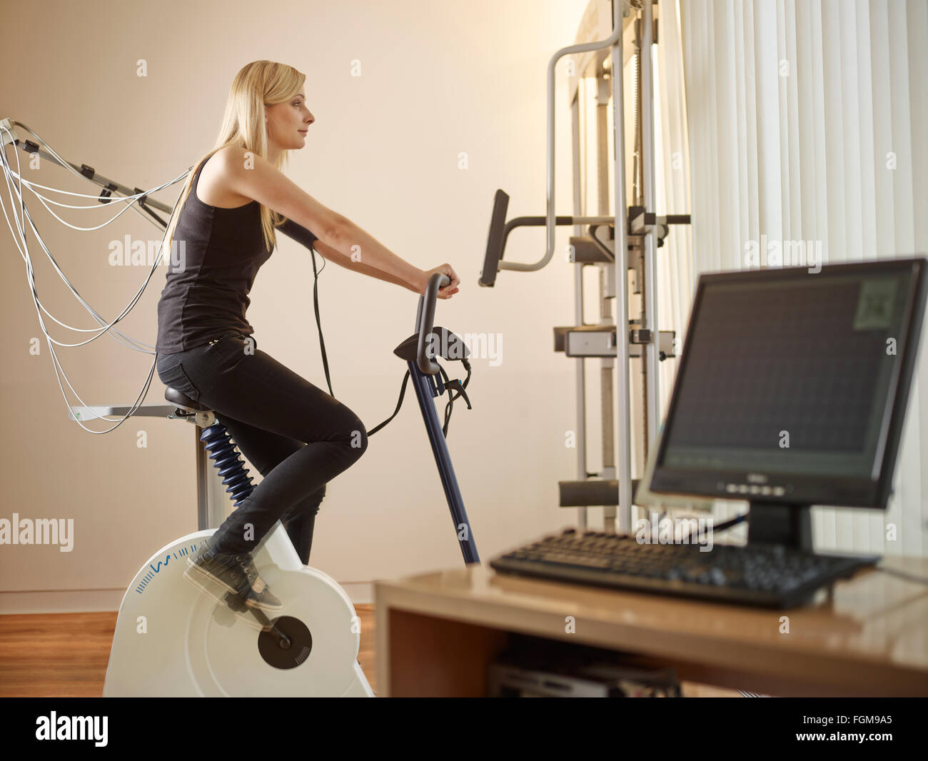 Ecg woman hi-res stock photography and images - Alamy