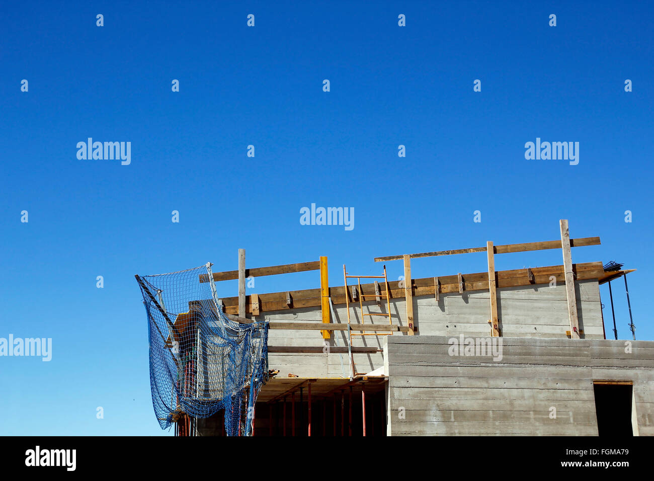 Construction site of a building Stock Photo - Alamy