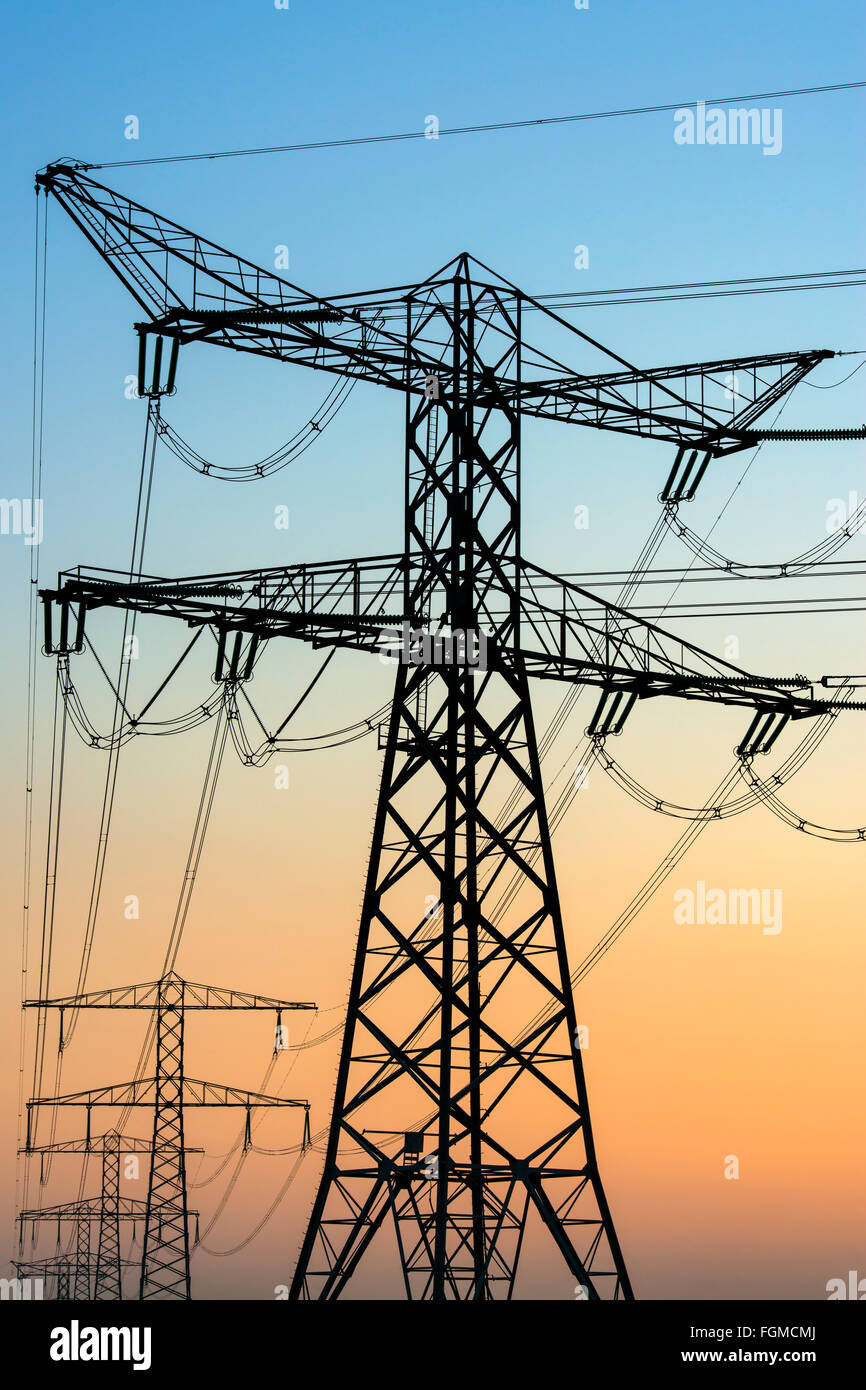 Vertical line grid hi-res stock photography and images - Alamy