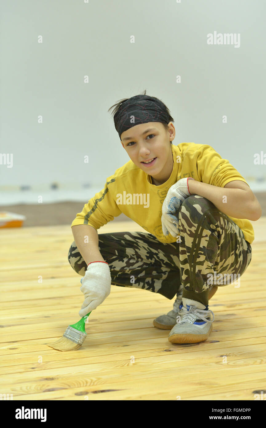 boy doing repair at home Stock Photo - Alamy