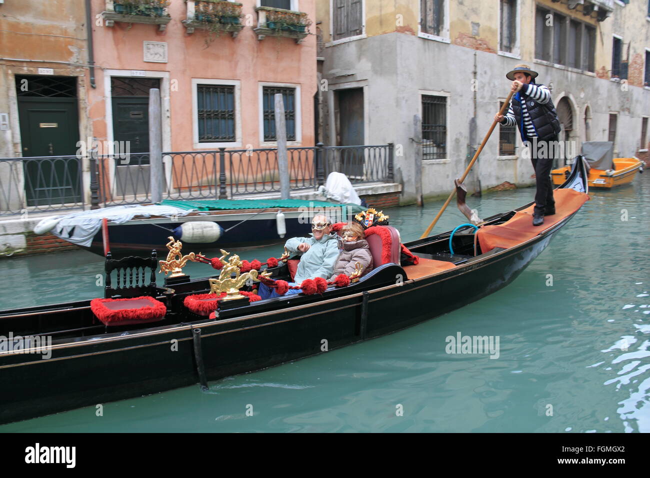 Gondola photos hi-res stock photography and images - Alamy