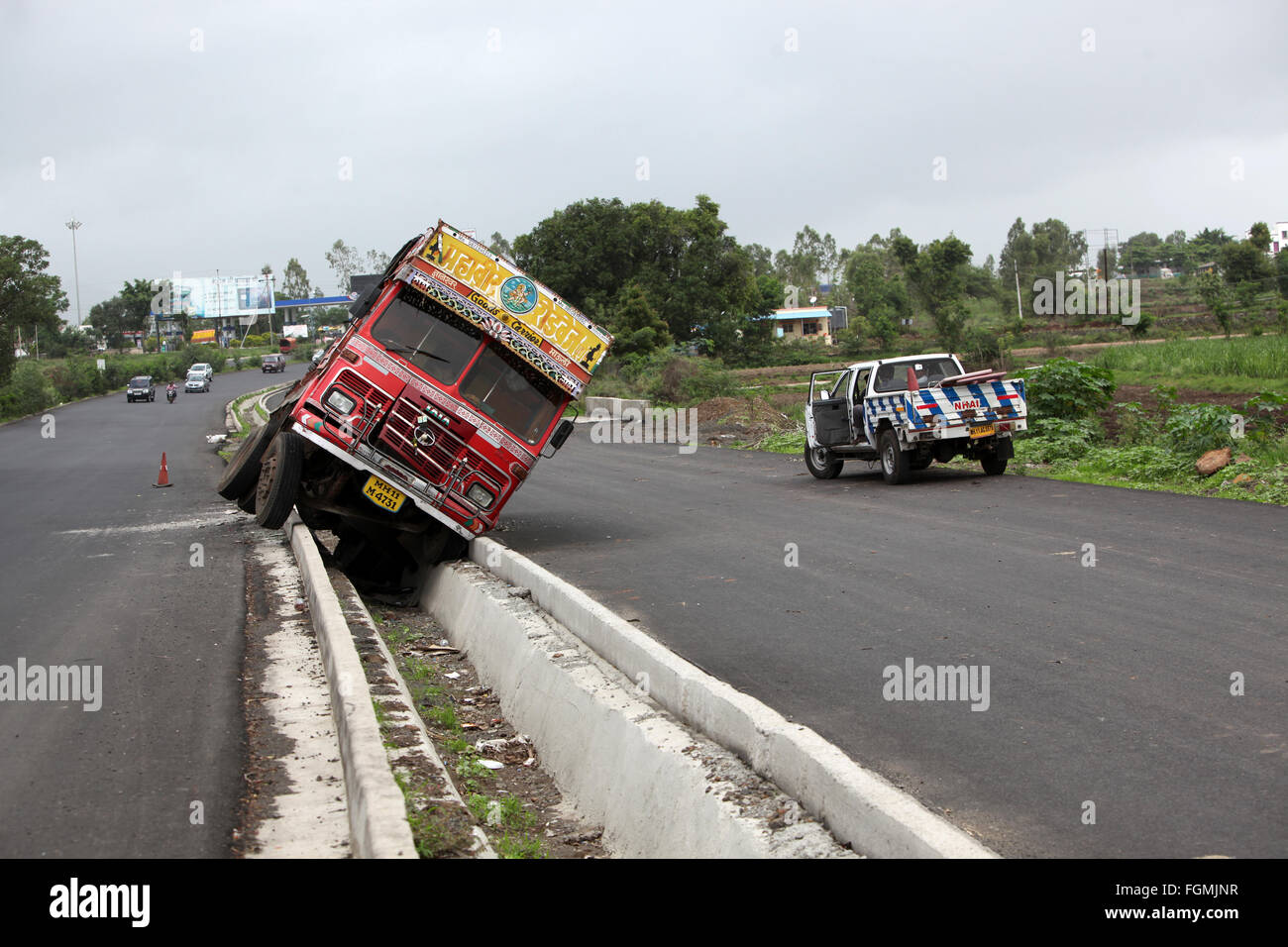 Indian truck accident hi-res stock photography and images - Alamy