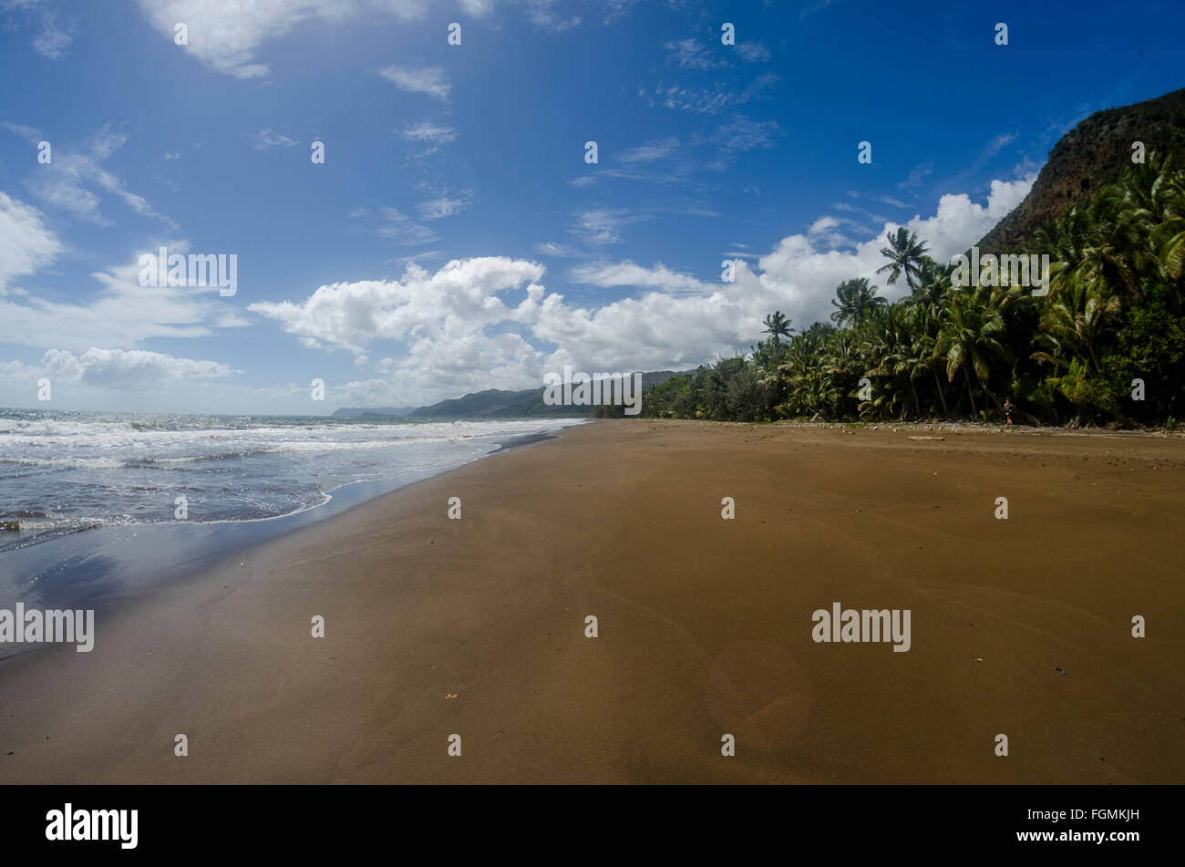 Beach on the west coast of New Caledonia Stock Photo - Alamy