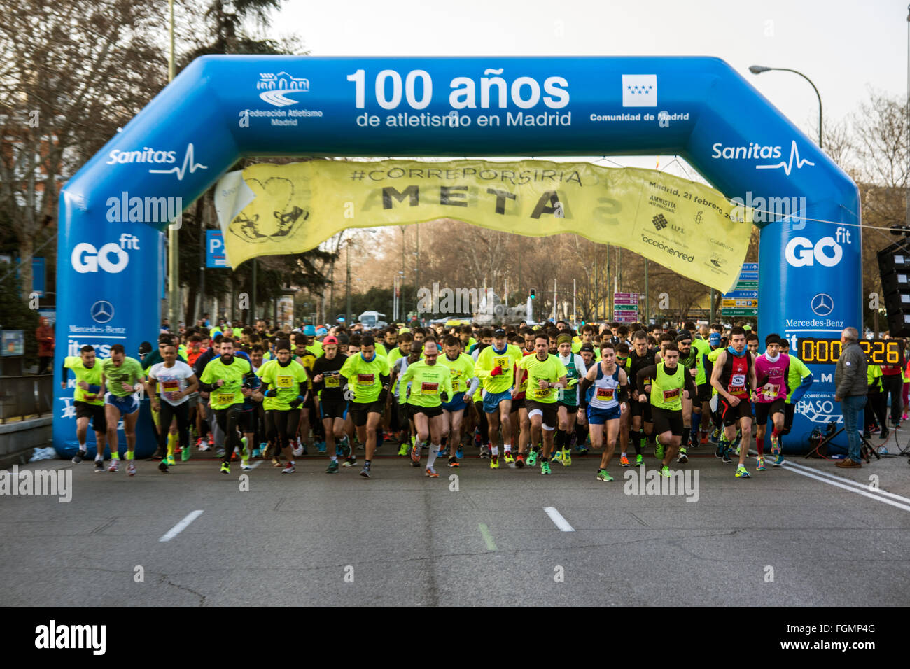 Madrid, Spain. 21st Feb, 2016. Thousands of people running supporting ...