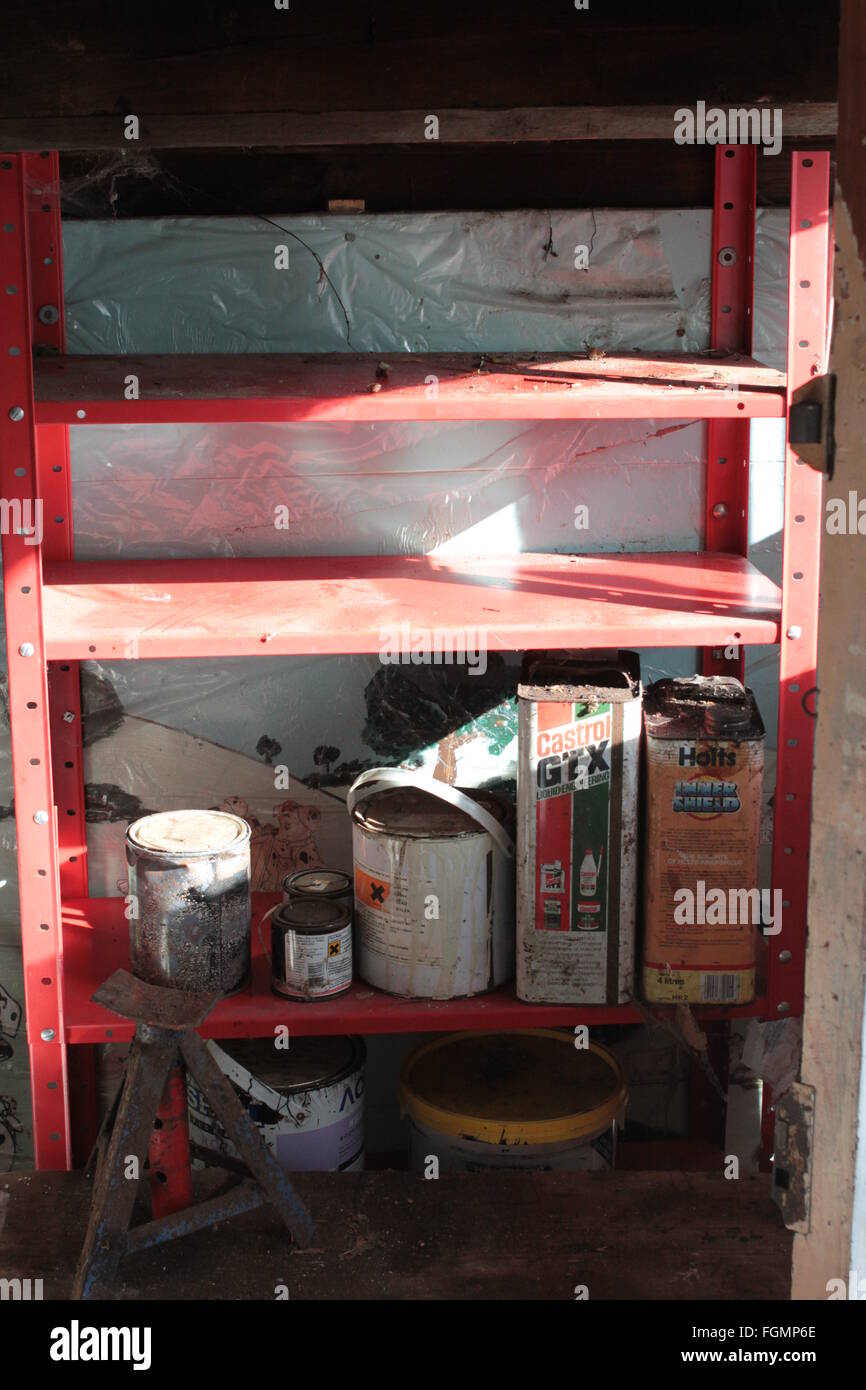 Oil cans car stand hi-res stock photography and images - Alamy