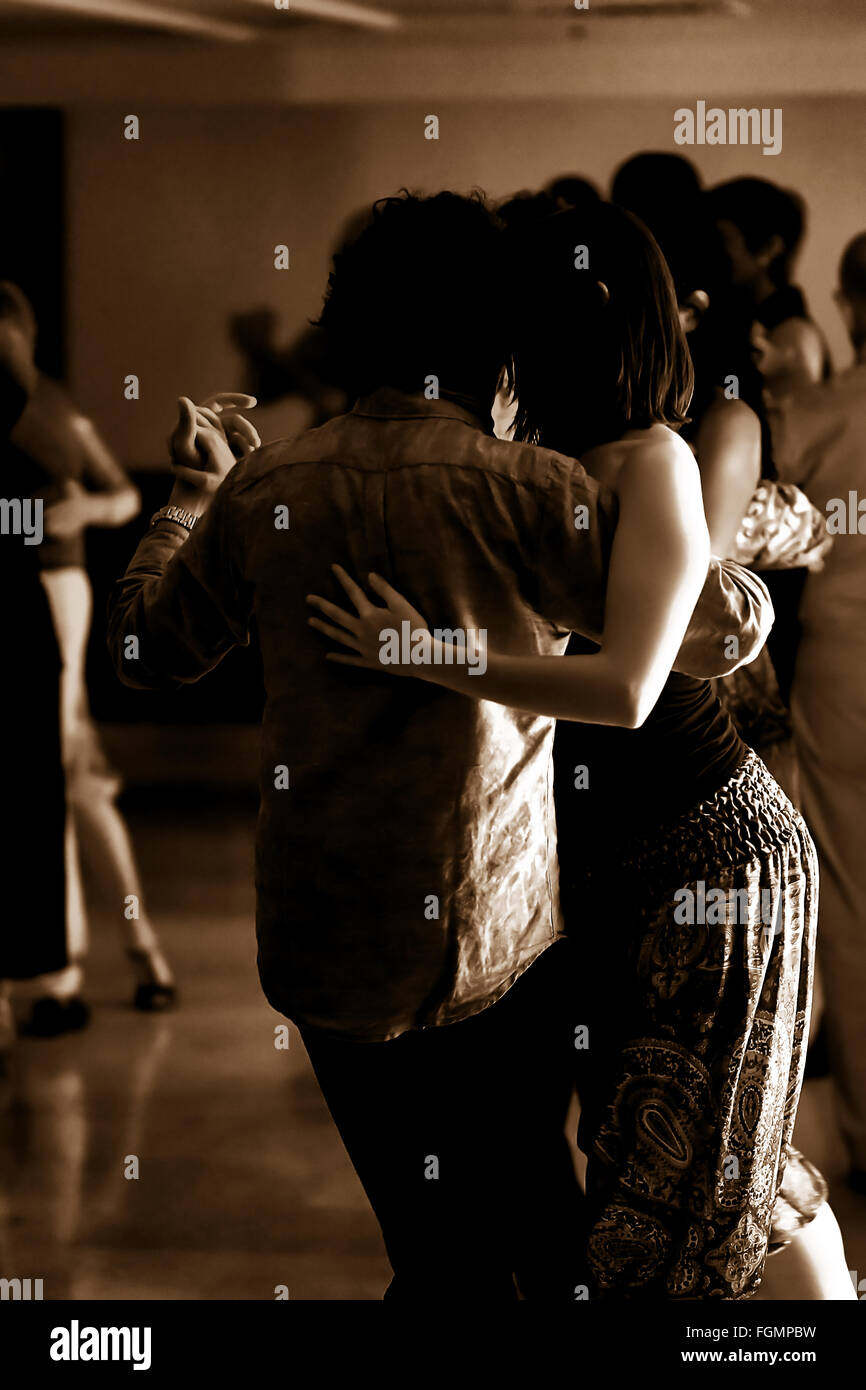 Couple tango hi-res stock photography and images - Alamy