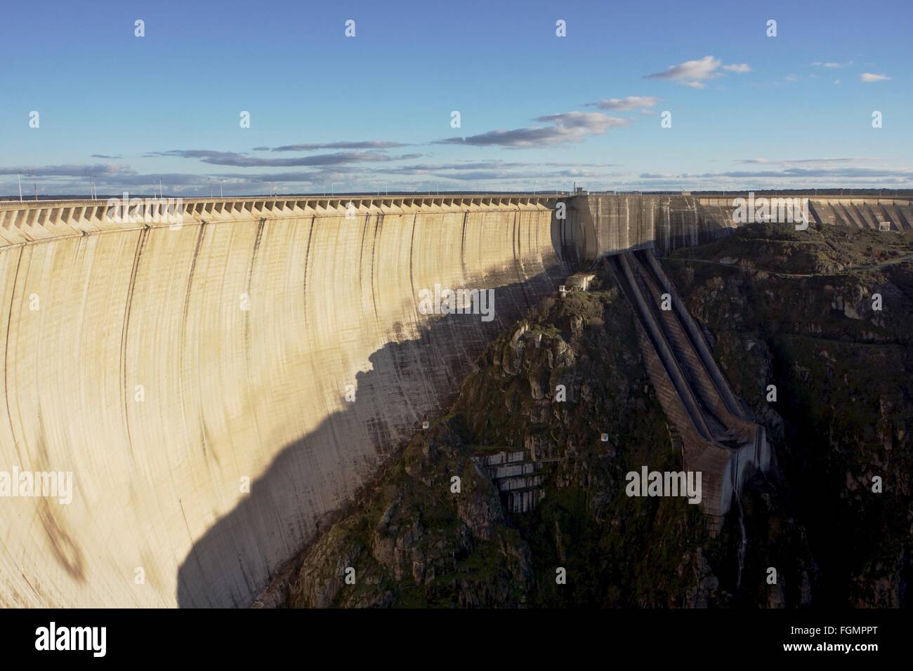 Hydro electric dam spain europe hi-res stock photography and images - Alamy