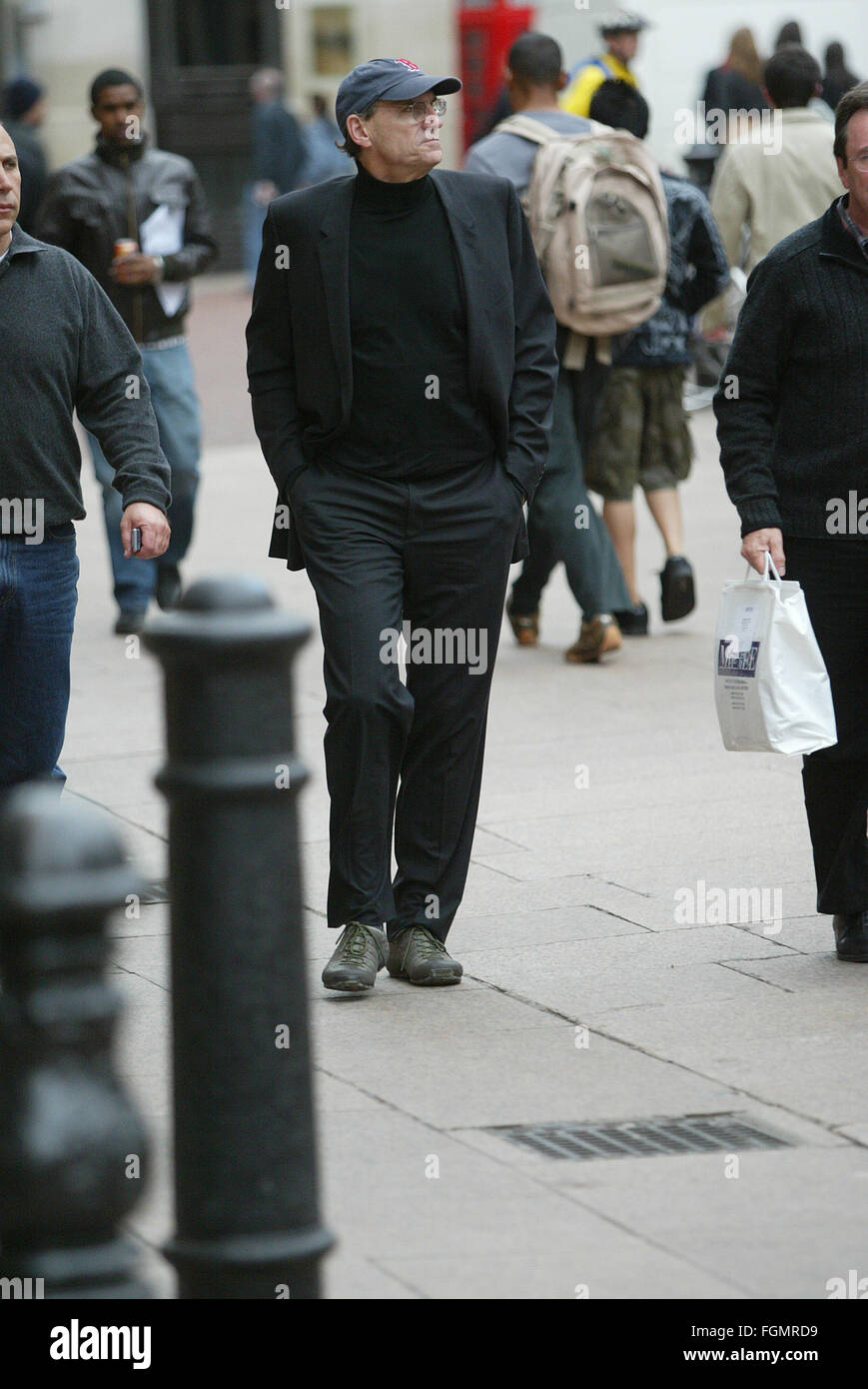 James Taylor Taking a Stroll in London (credit image © Jack Ludlam ...