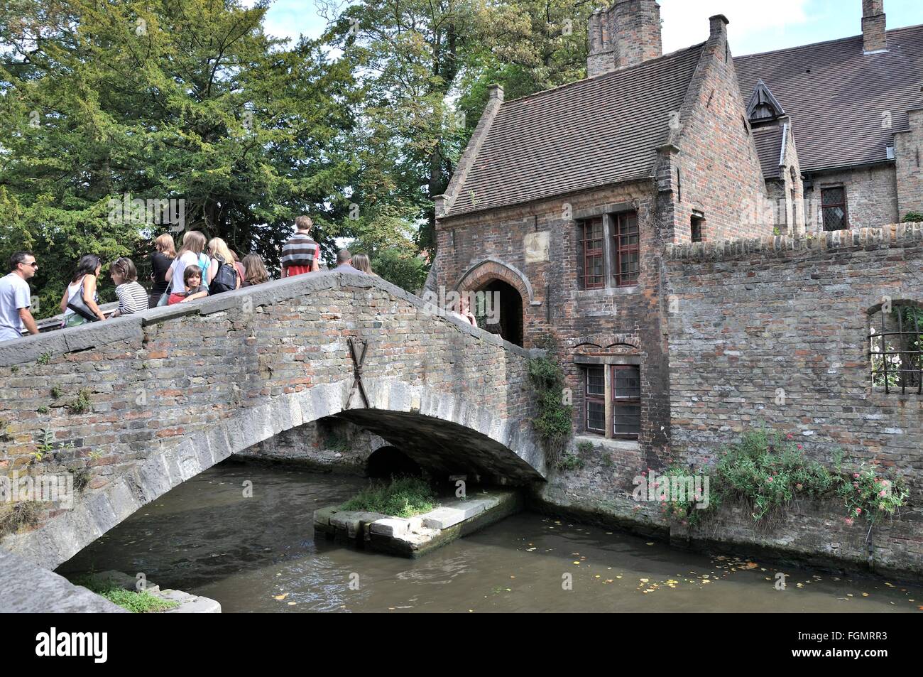 Old bridge over canal, Bruges, Belgium Stock Photo - Alamy