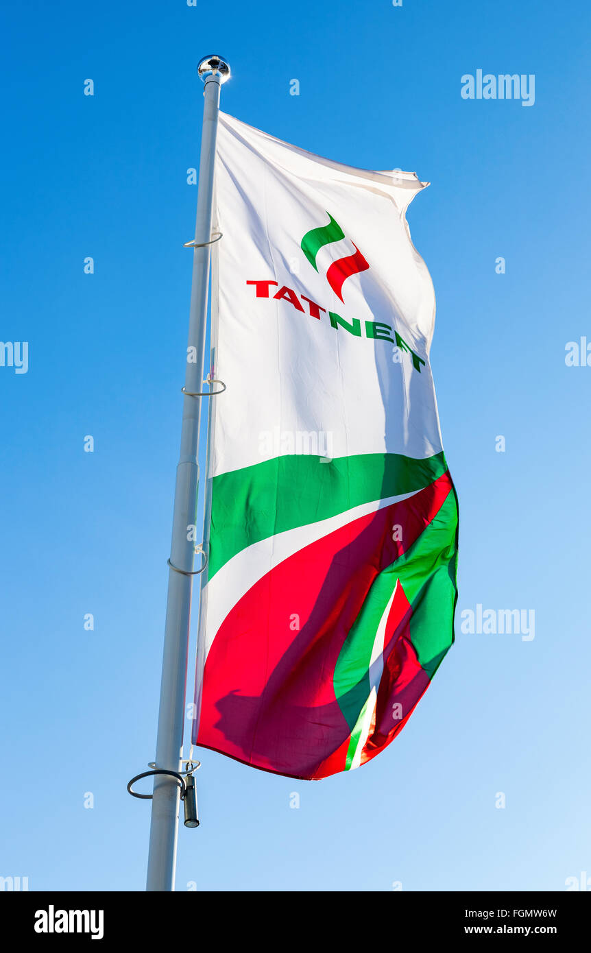 The flag of oil company Tatneft against blue sky Stock Photo - Alamy
