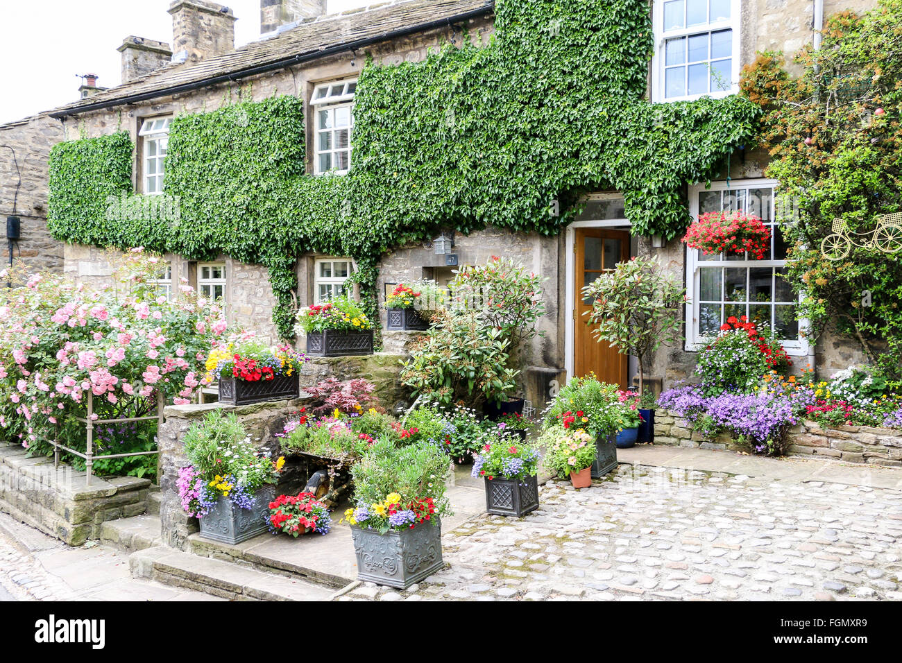 Grassington market town hi-res stock photography and images - Alamy
