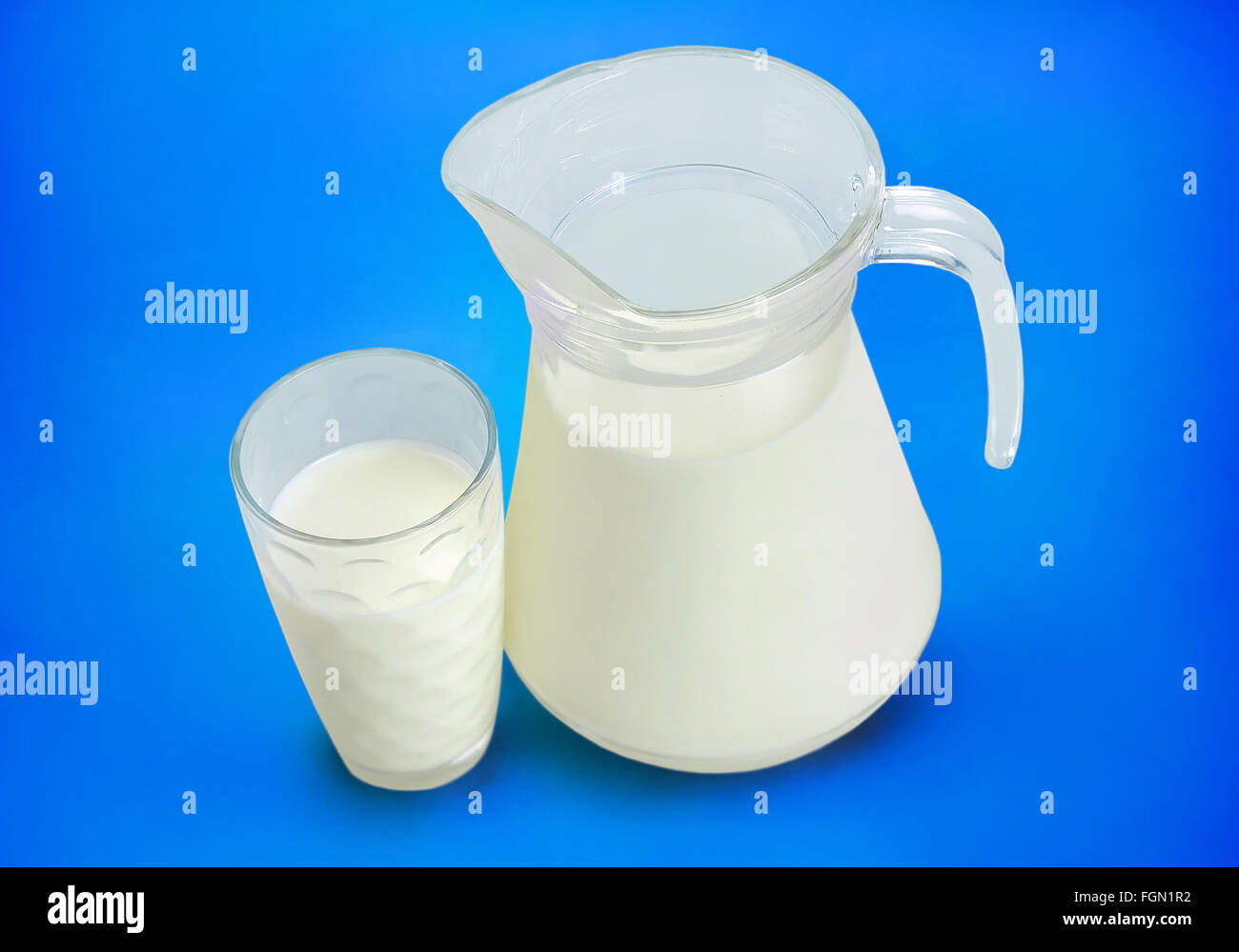Milk pitcher and cow hi-res stock photography and images - Alamy