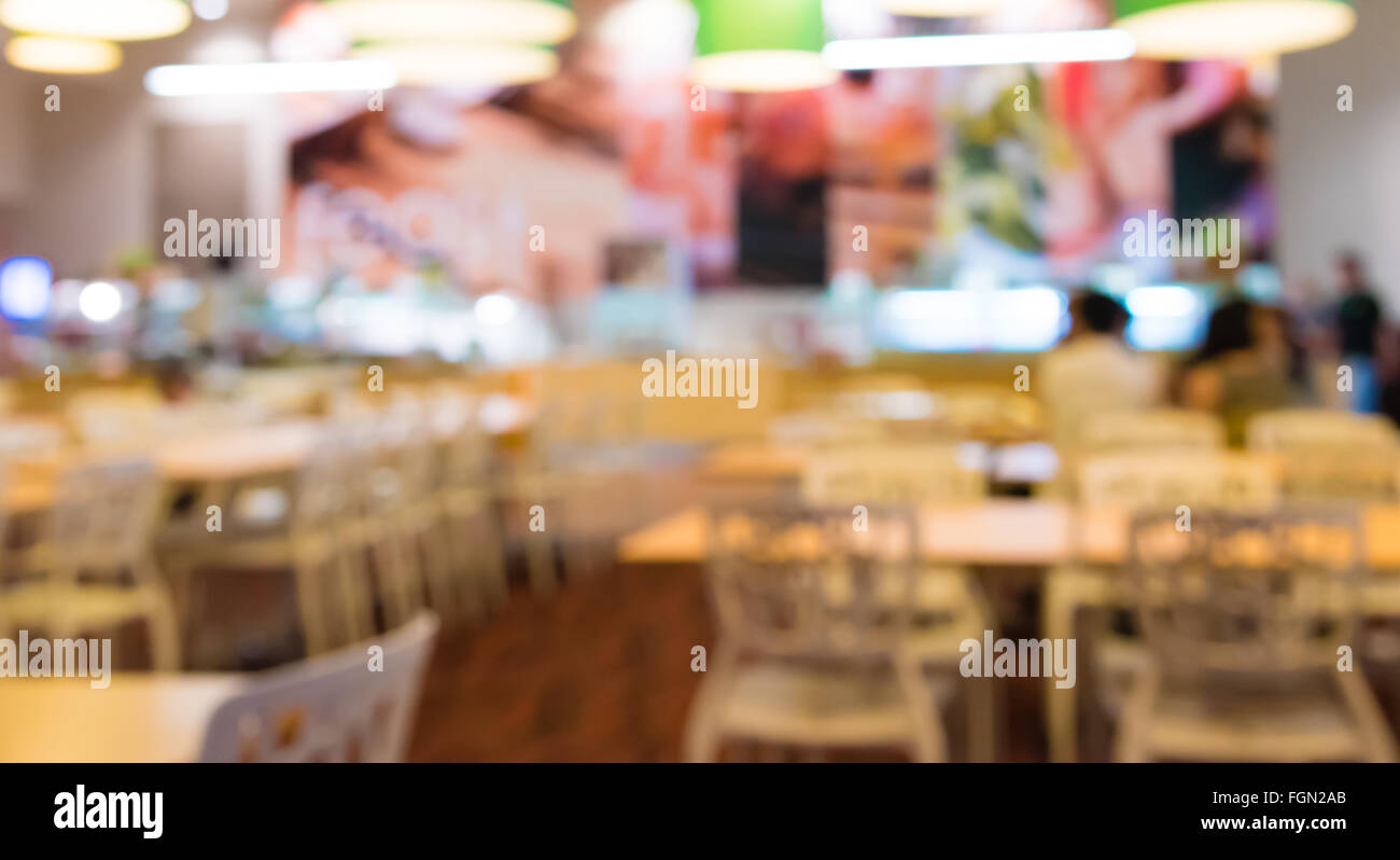 People eating restaurant blur hi-res stock photography and images - Alamy