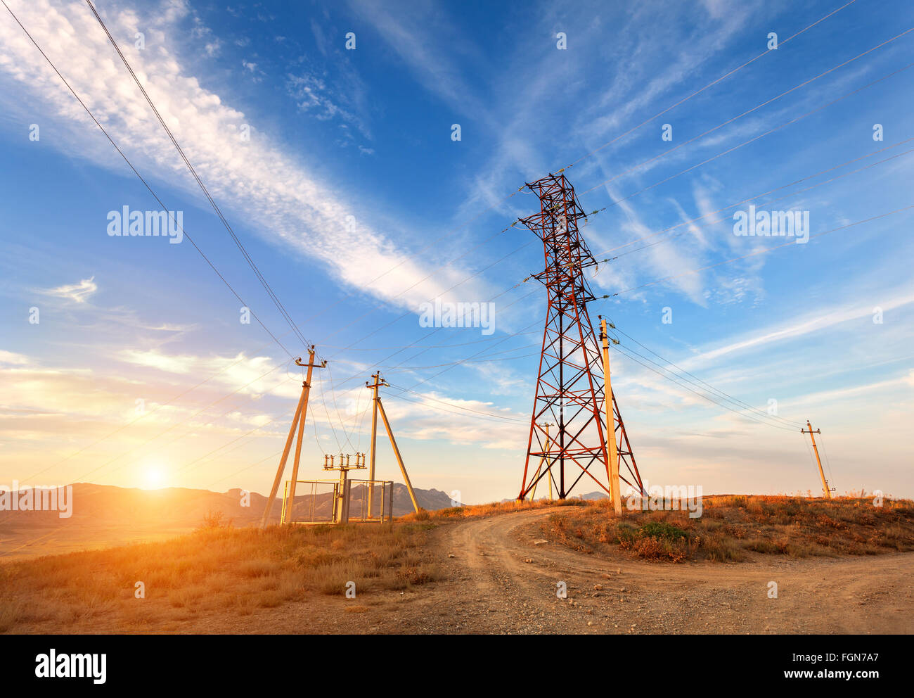 Power distribution tower hi-res stock photography and images - Alamy