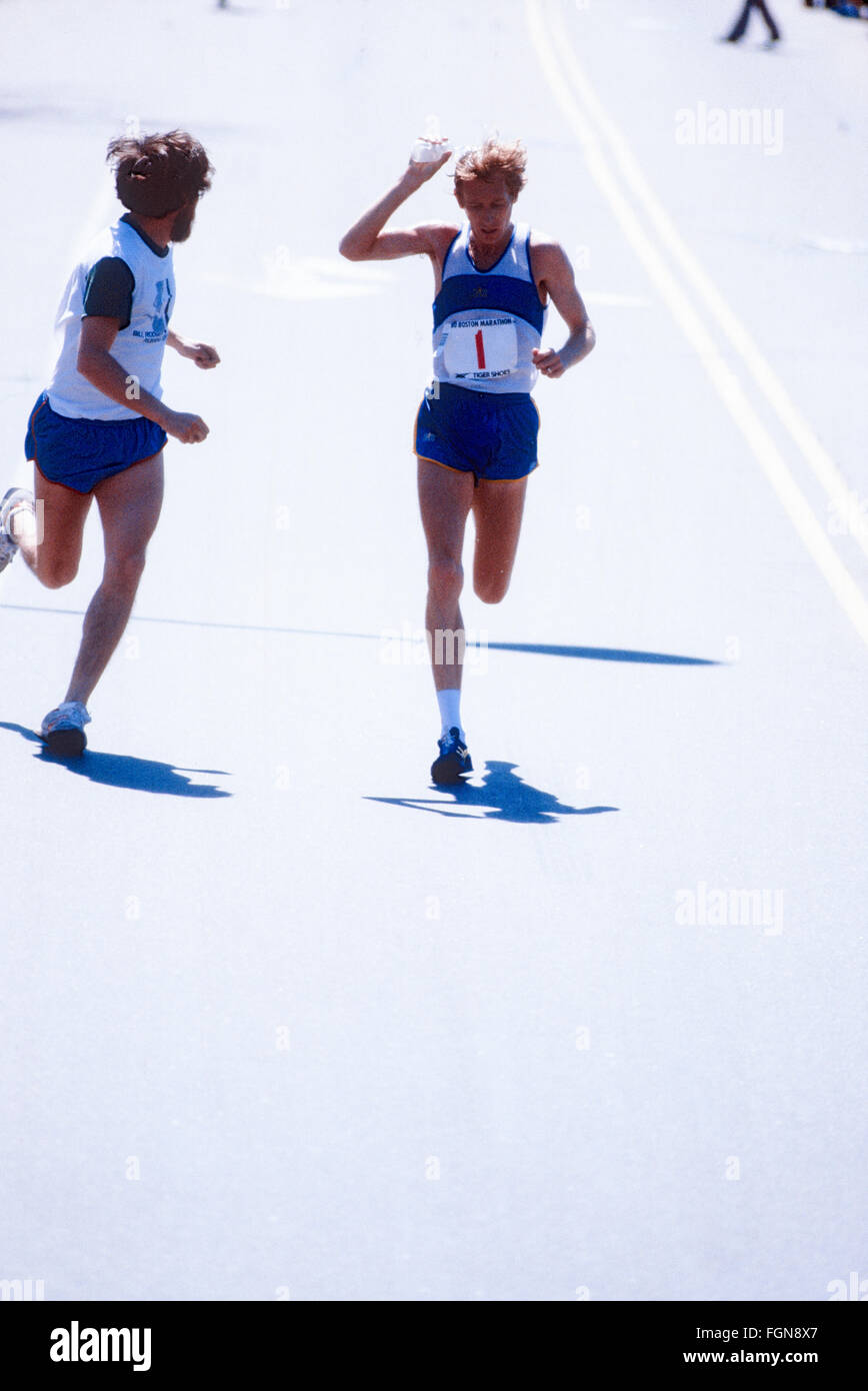 Bill Rodgers competing in the 1980 Boston Marathon Stock Photo - Alamy