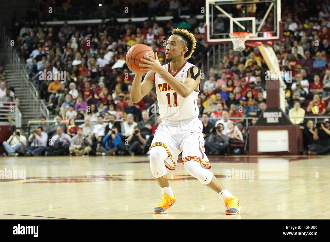 Los Angeles, CA, USA. 21st Feb, 2016. USC Trojans guard Jordan McLaughlin (11) with the wide ...