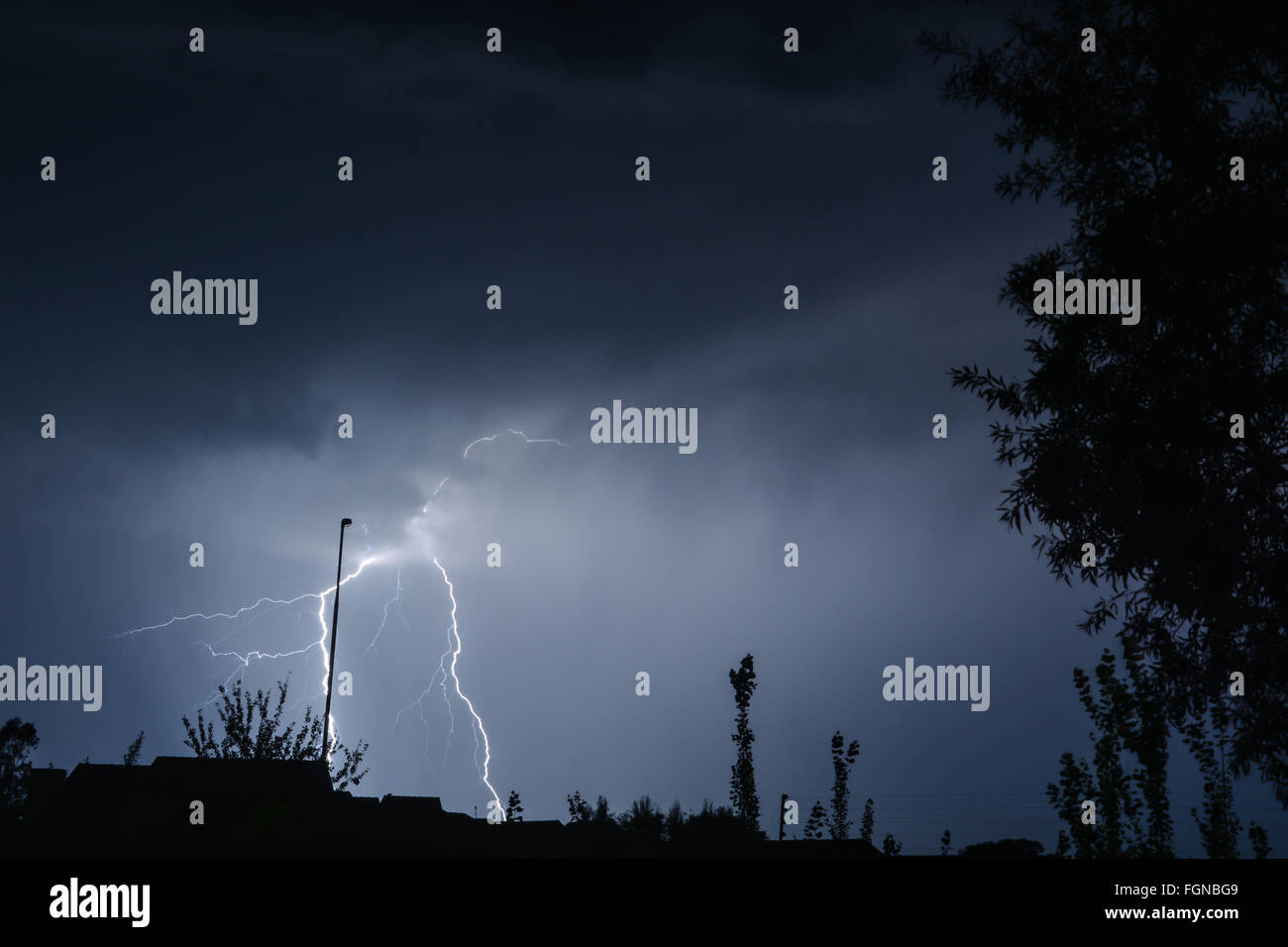 Lightning storm tree silhouette hi-res stock photography and images - Alamy