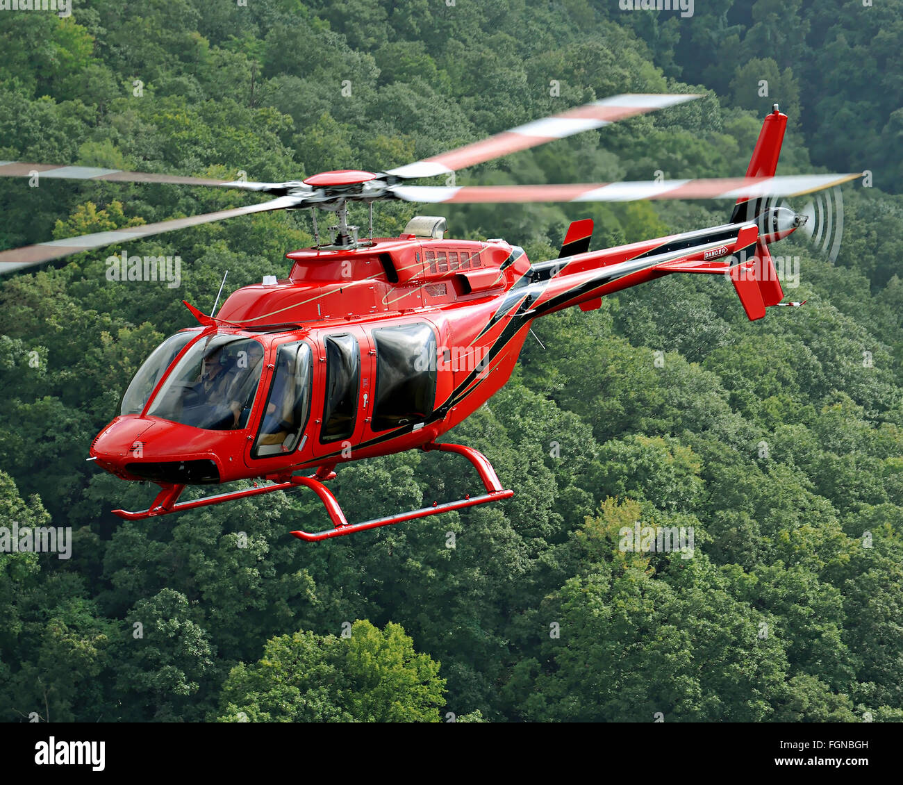 Helicopters hi-res stock photography and images - Alamy