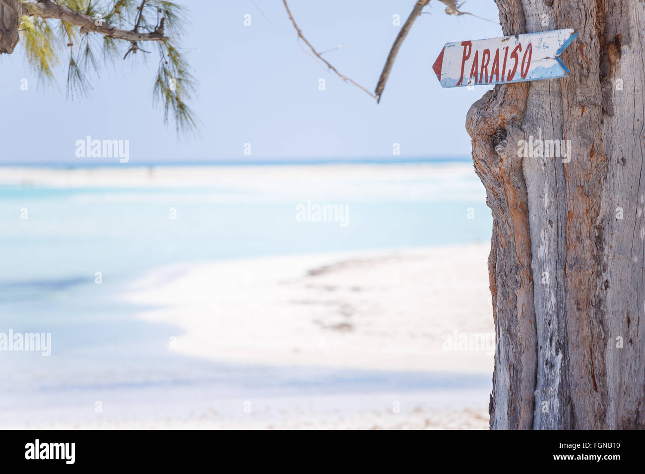 Empty beach signpost hi-res stock photography and images - Alamy