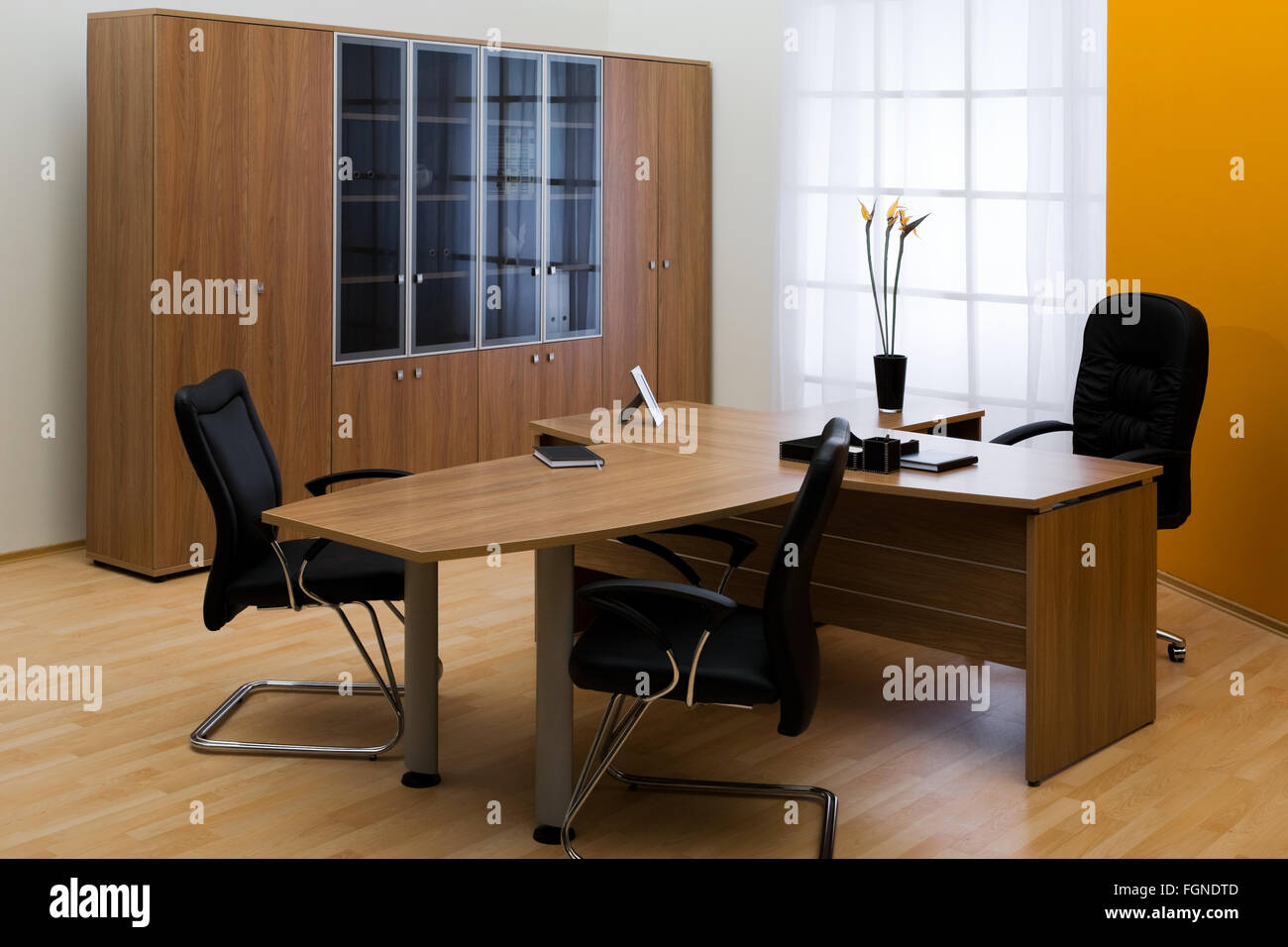 table and leather chairs in a modern office Stock Photo - Alamy
