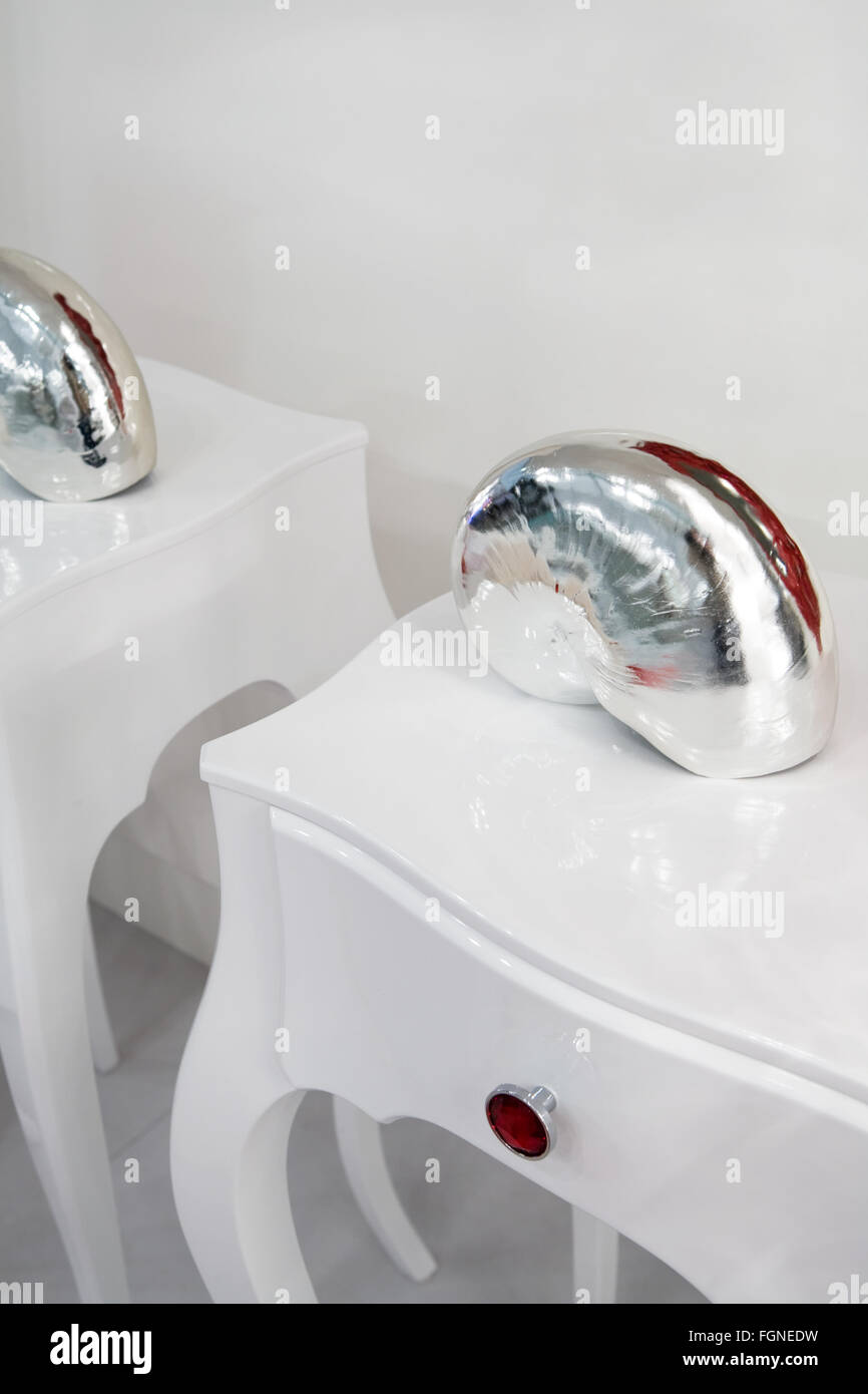 Shell cabinet hi-res stock photography and images - Alamy