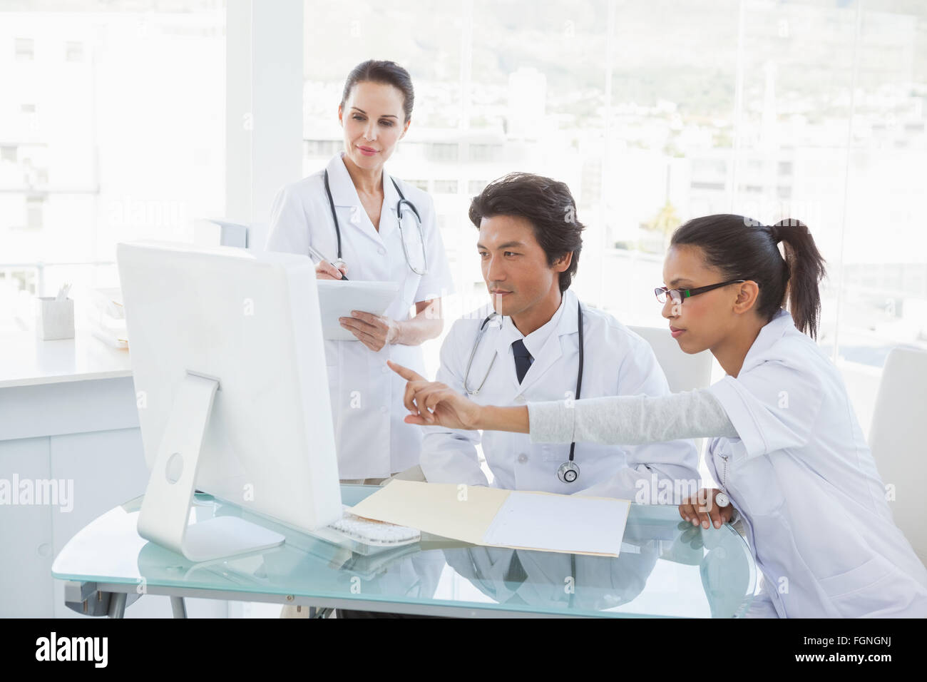 Examination room computer monitor screen hi-res stock photography and ...