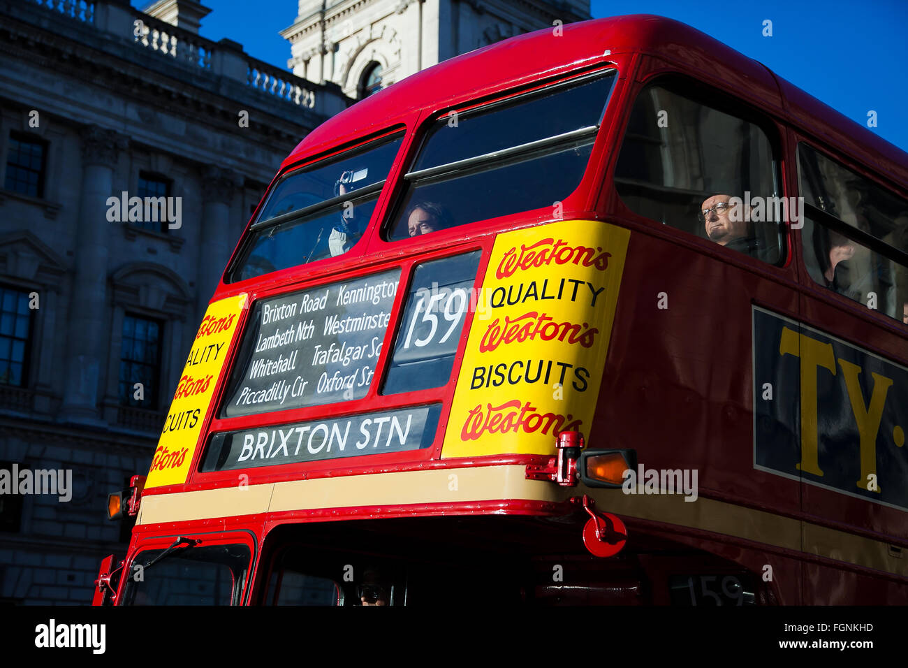 Open platform bus hi-res stock photography and images - Alamy