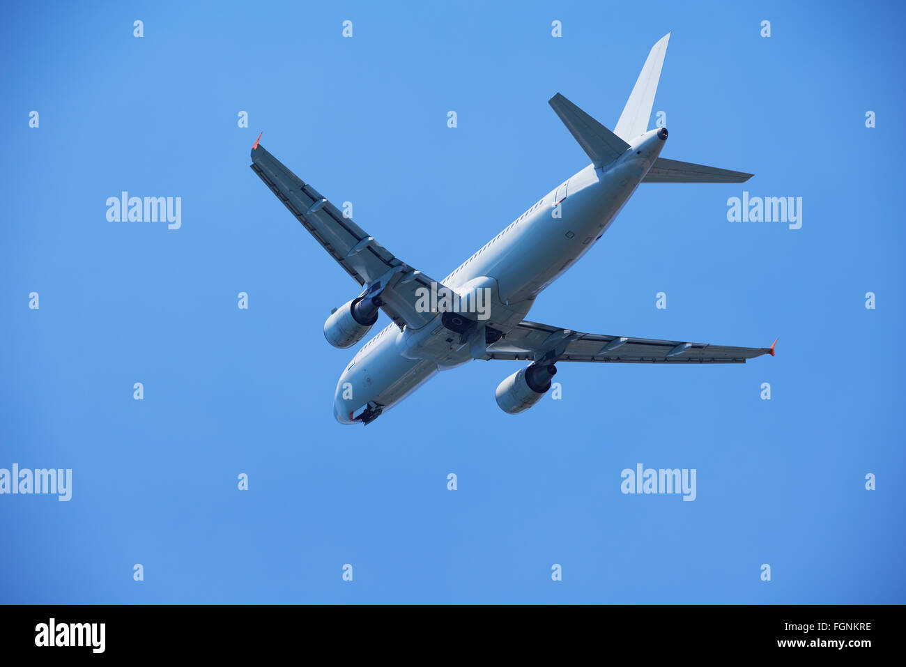 Modern travel hi-res stock photography and images - Alamy