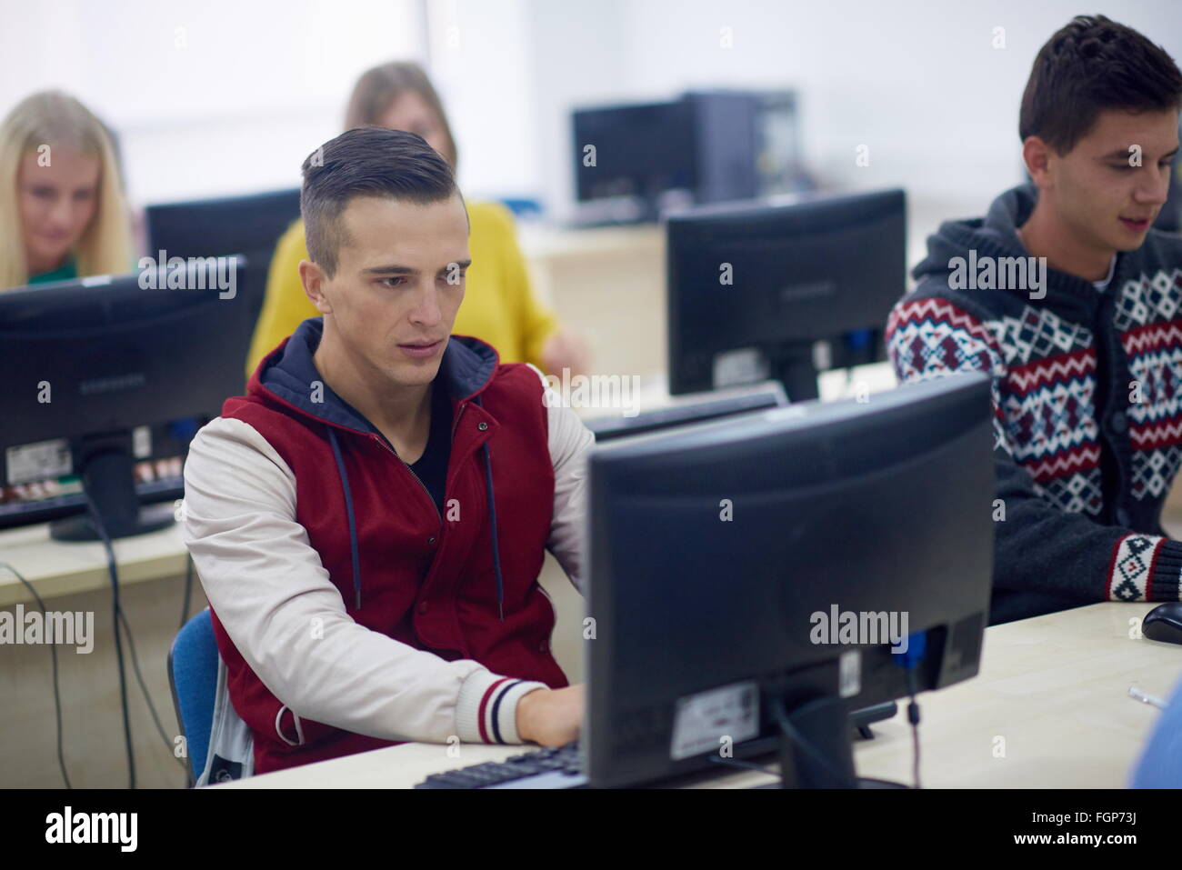 students group in computer lab classroom Stock Photo - Alamy