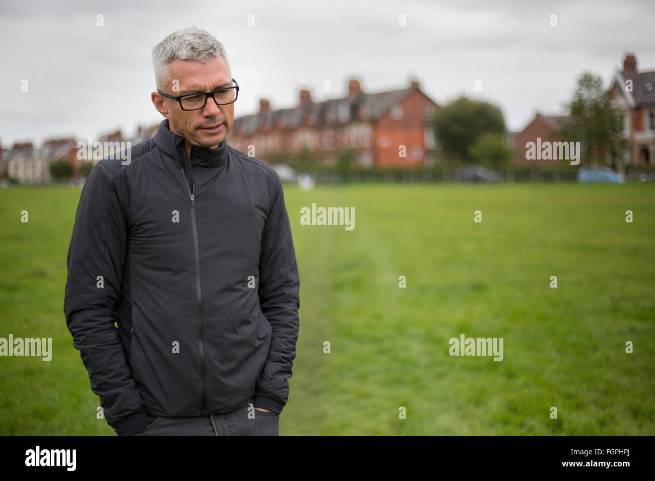Jonathan edwards triple jump world hi-res stock photography and images ...