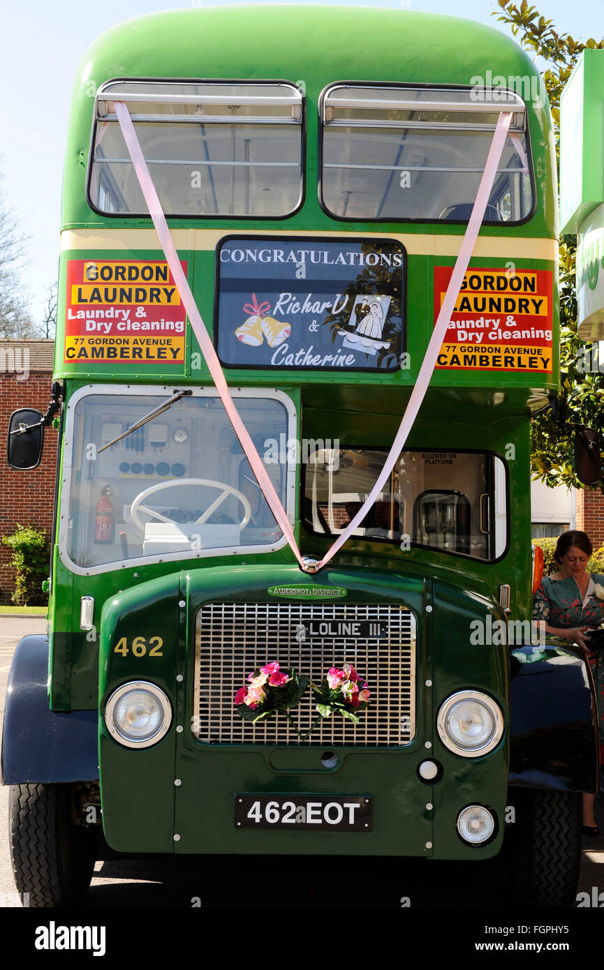 Green routemaster bus hi-res stock photography and images - Alamy
