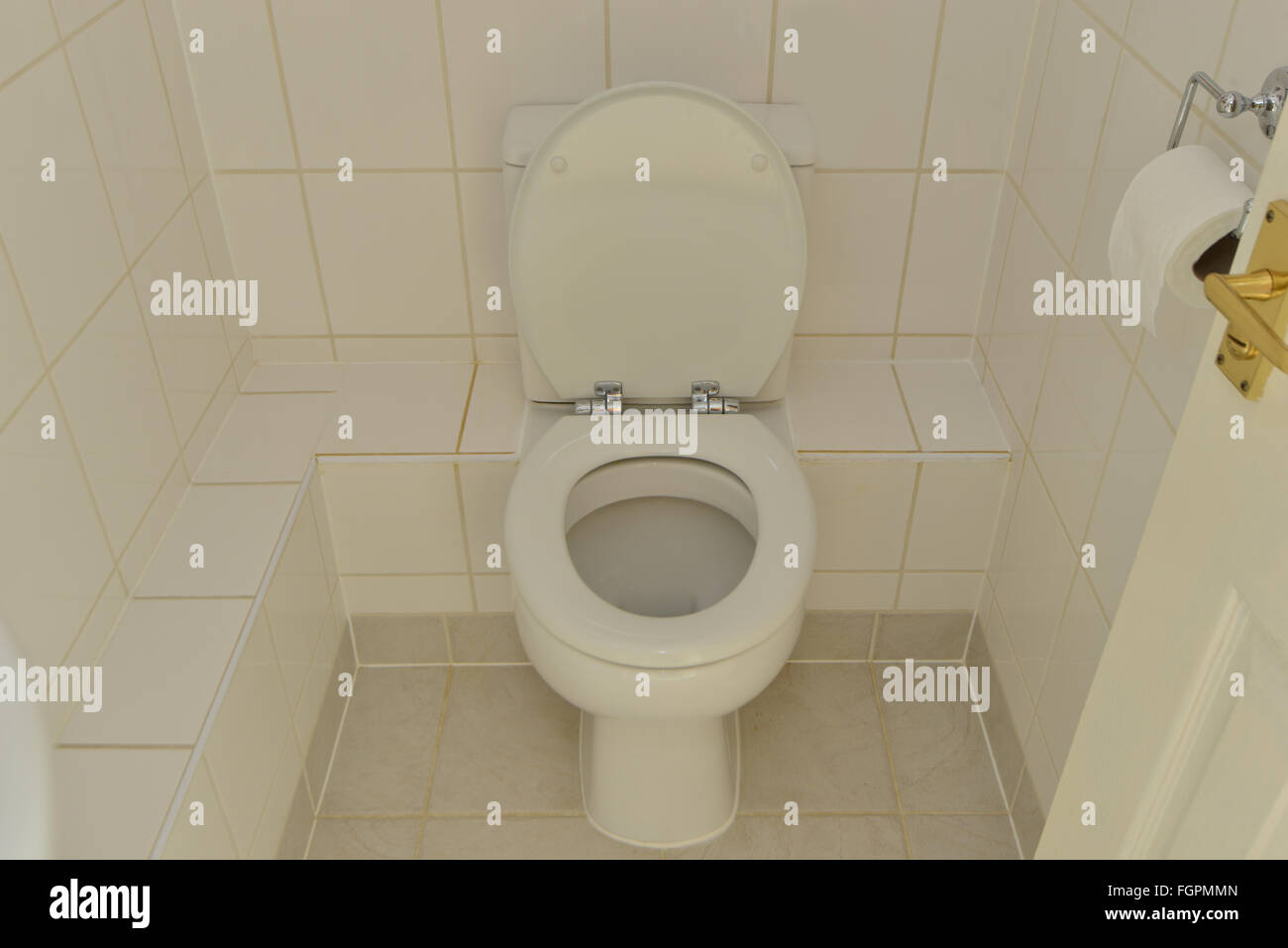 A toilet in a small rest room in the UK Stock Photo - Alamy